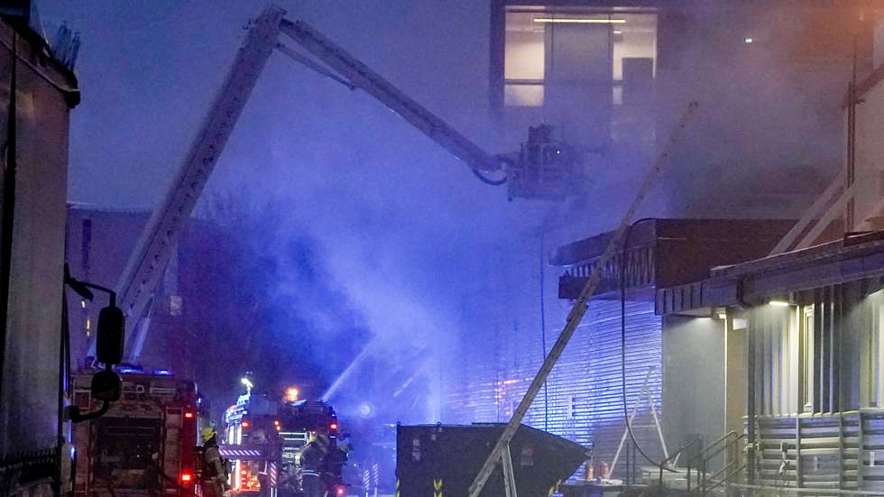 Brann i næringsbygg på Ulven i Oslo - smp.no