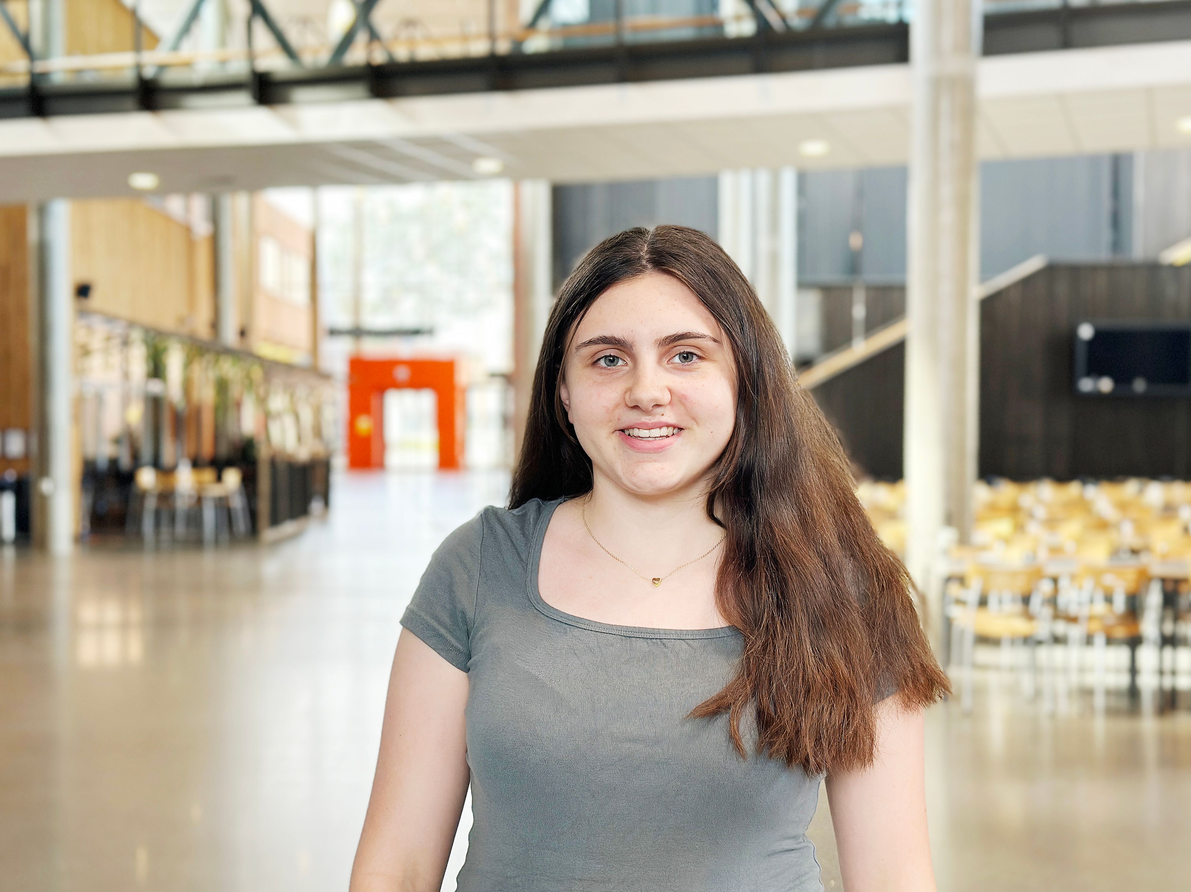 Ephie (16) ser store forskjeller: – Jeg går aldri med ørepropper i ...