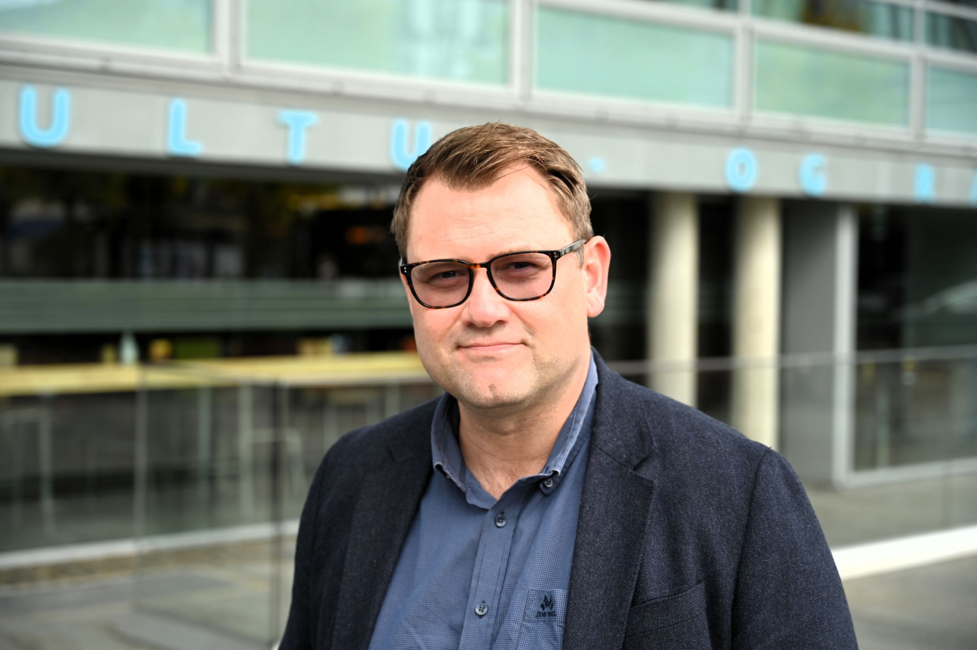 Mange vil bli Ginas assistent