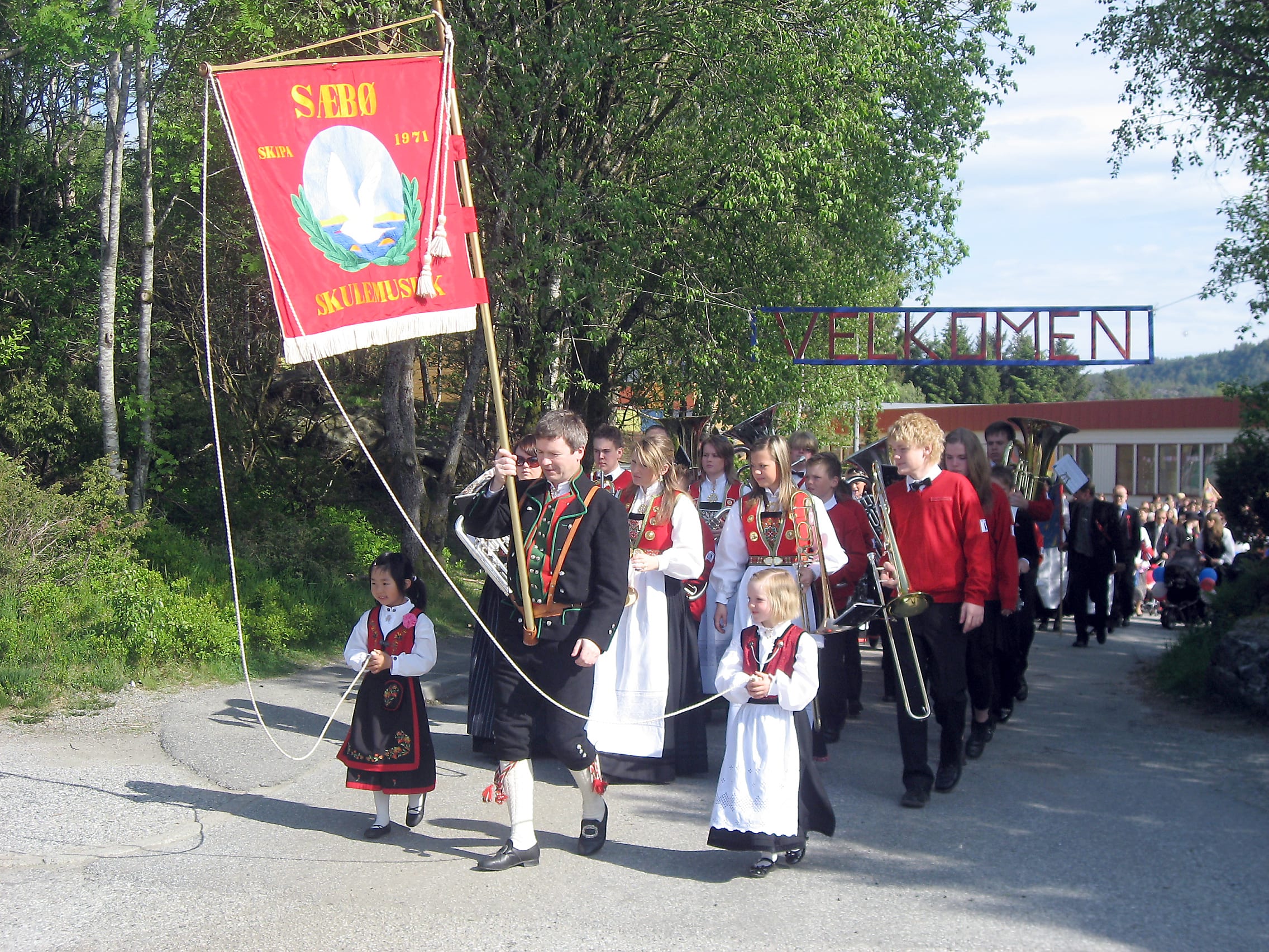 La folk ta del i feiringa di - strilen.no