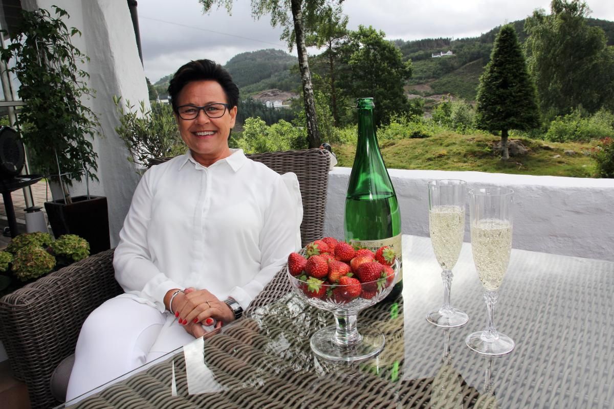 Først jordbærbøndene - så ferie - fvn.no