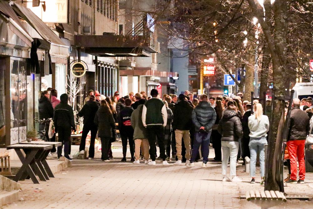 Flere hundre samlet i sorg i Steinkjer - innherred.no Flere hundre samlet i sorg i Steinkjer - innherred.no