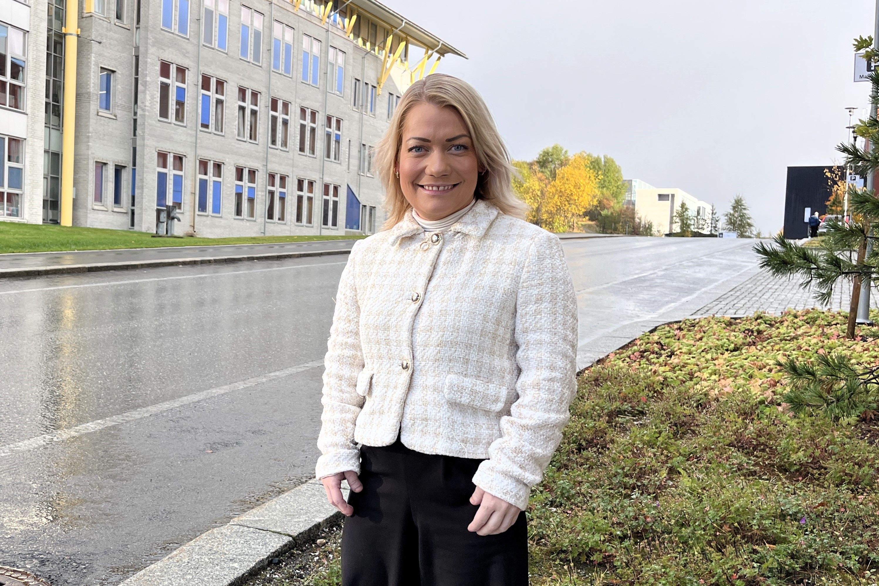 Sandra Borch skal skrive ny master - folkebladet.no
