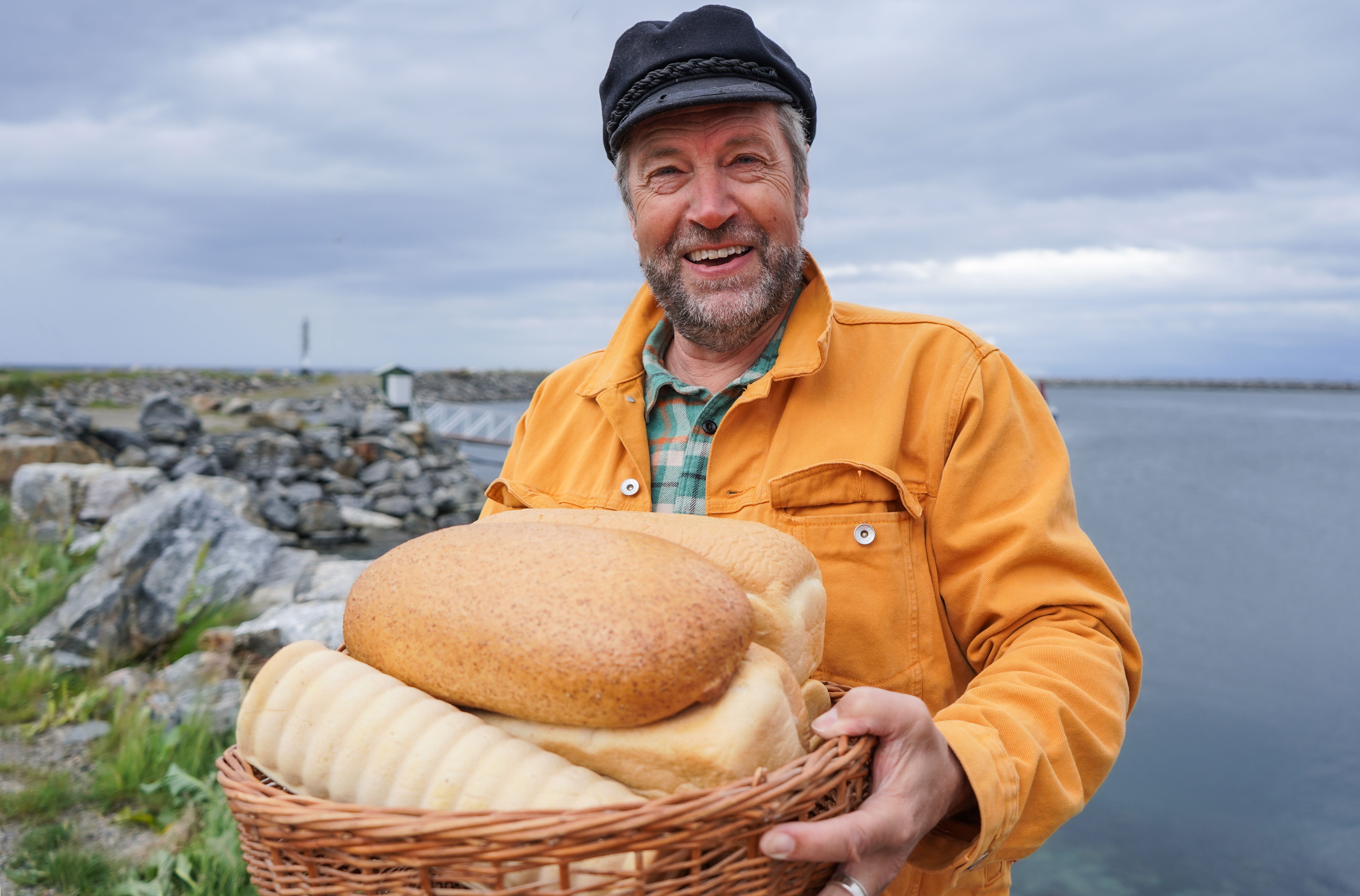 I dag kan du se Ola Bremnes på "Sommerskuta" – dagen etter slipper han ...