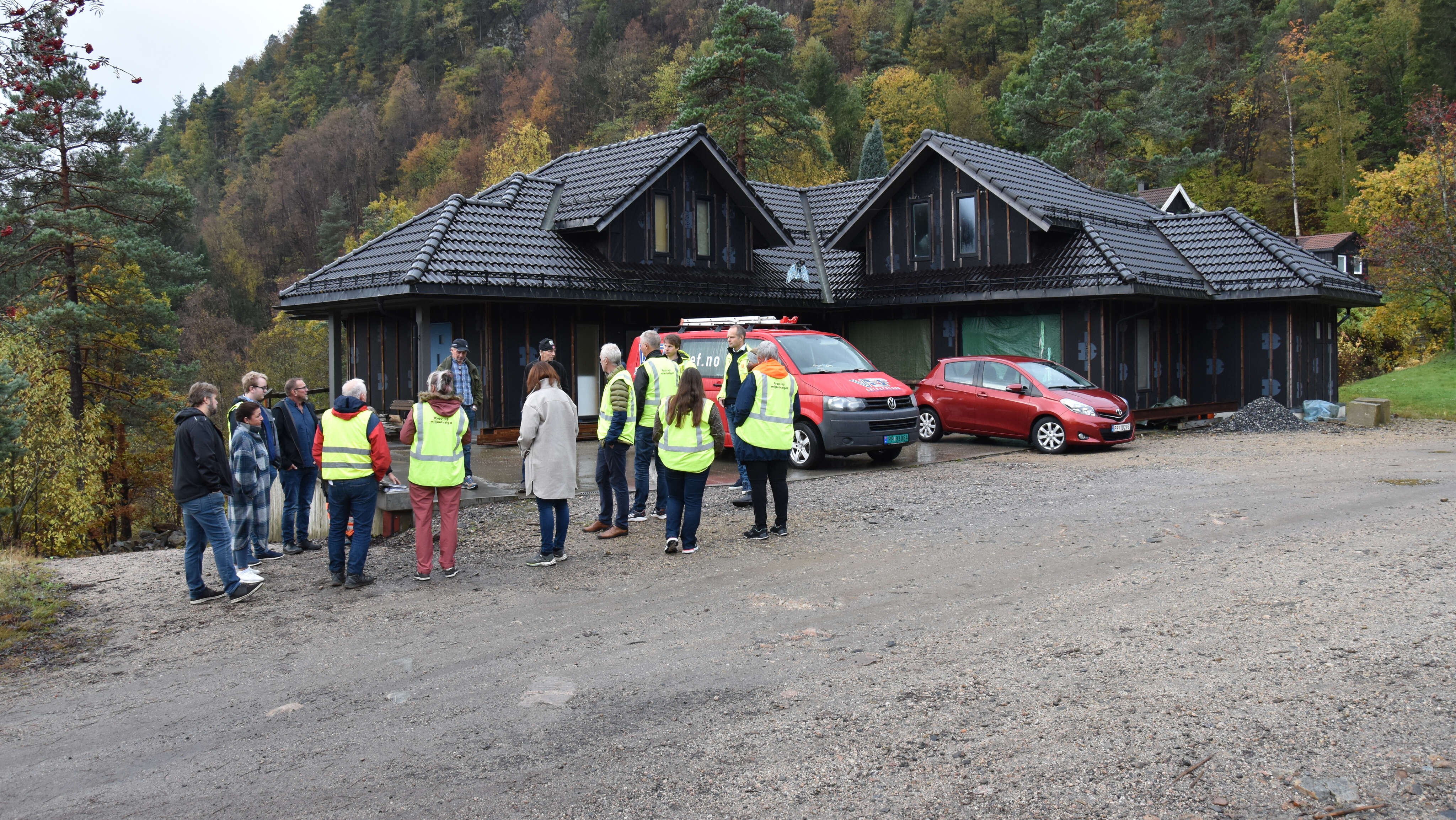 Behandlet betent garasje-sak: – Håper søker og naboer kan gå i dialog ...