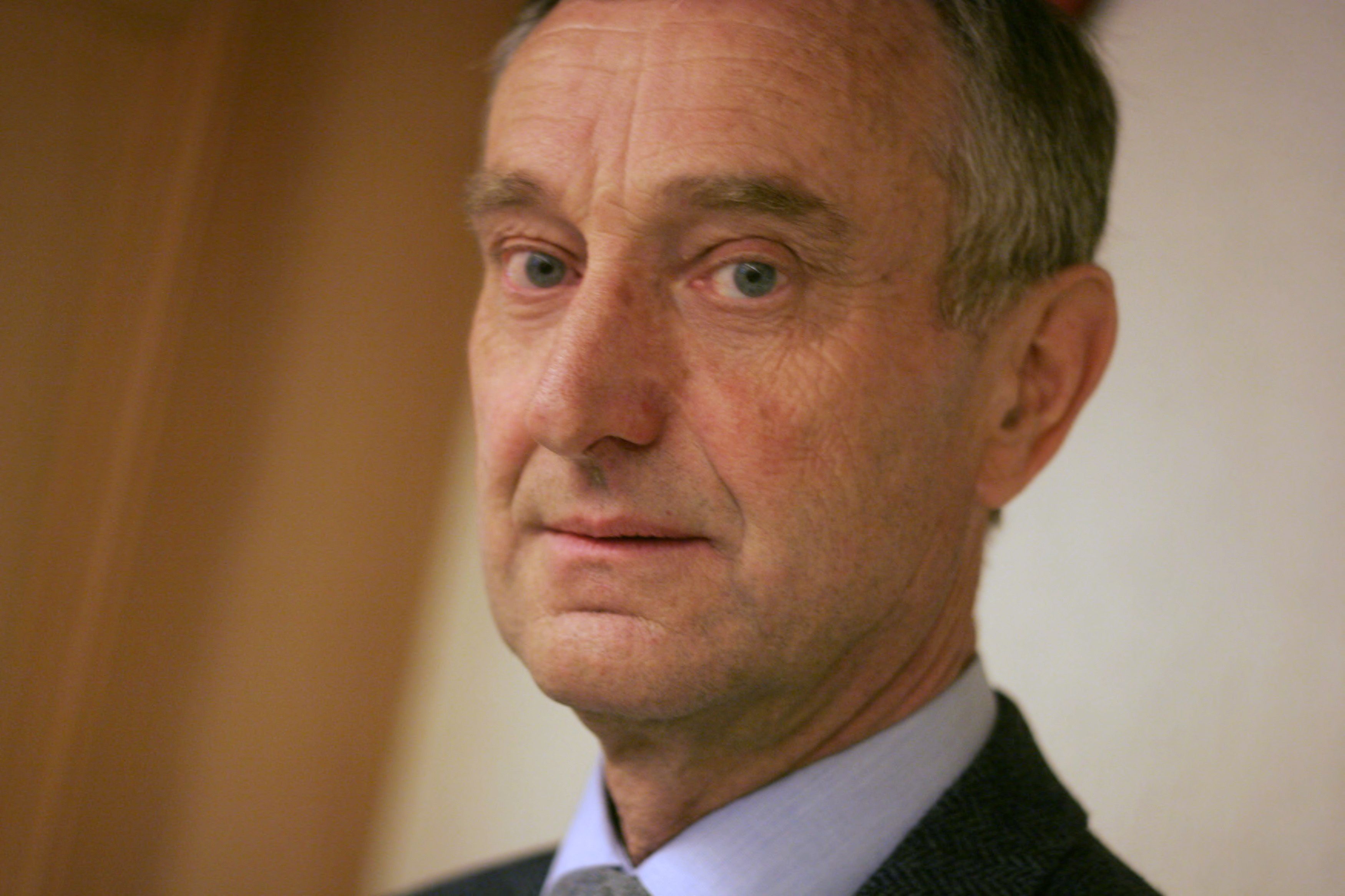 Planen var å komme tilbake til Verdal som veterinær. – Den siste ...