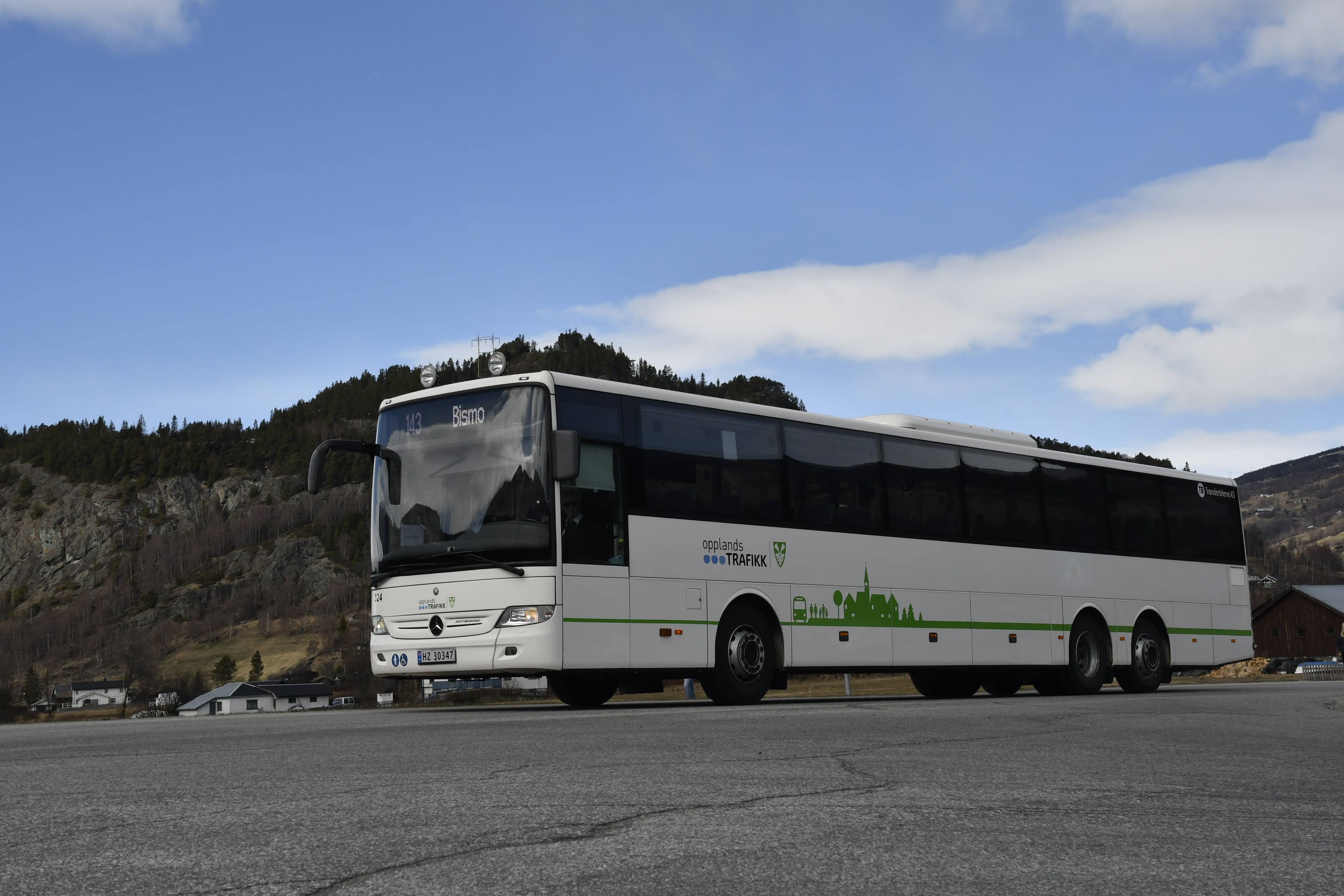 I sommar kan du ta bussen frå Trysil til Skjåk for ein 10-kroning ...