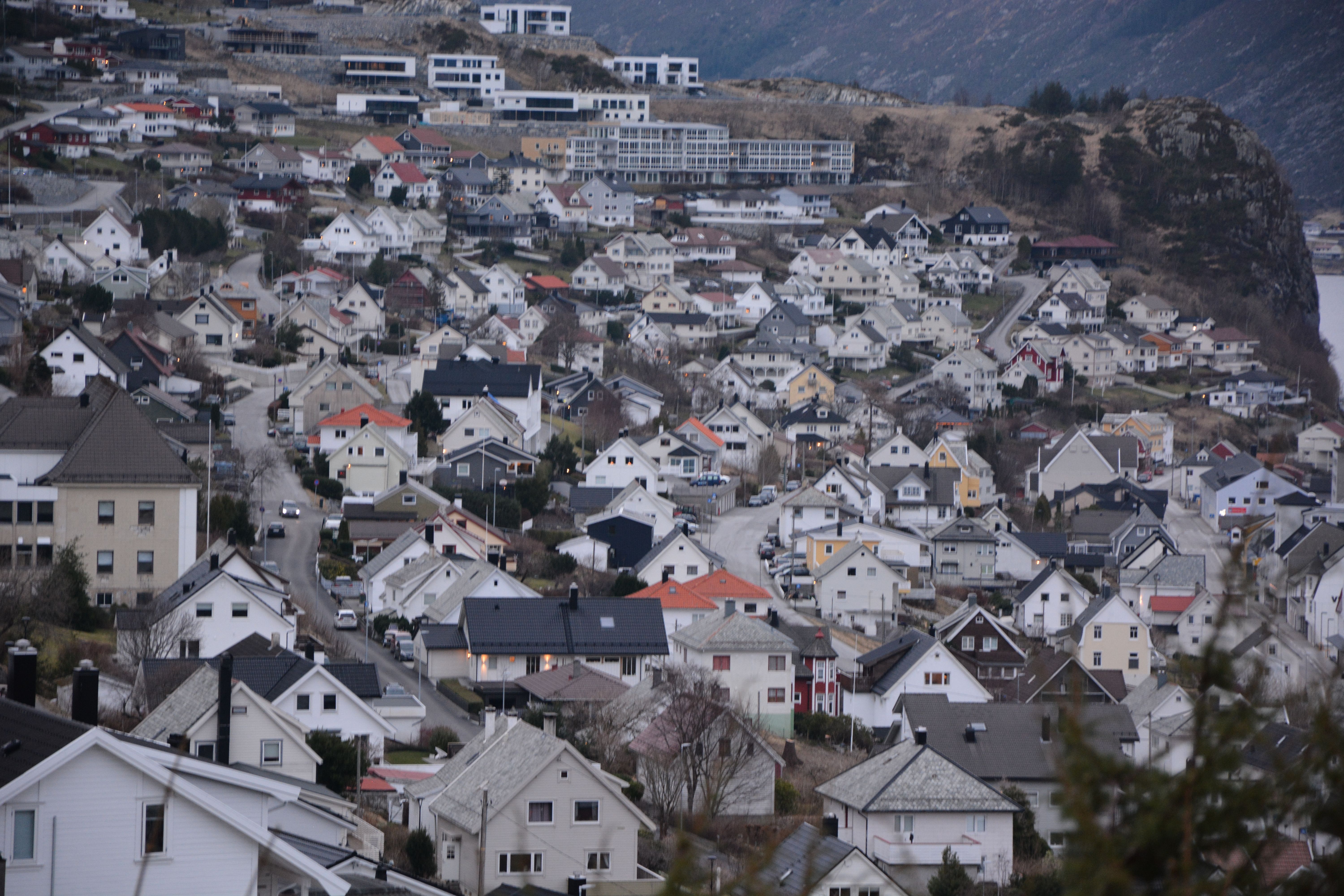 «Slå sammen Vågsøy og Stranda!» - fjt.no