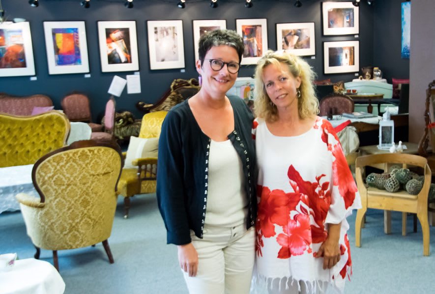 Skog lager kunst av rustne rør - banett.no