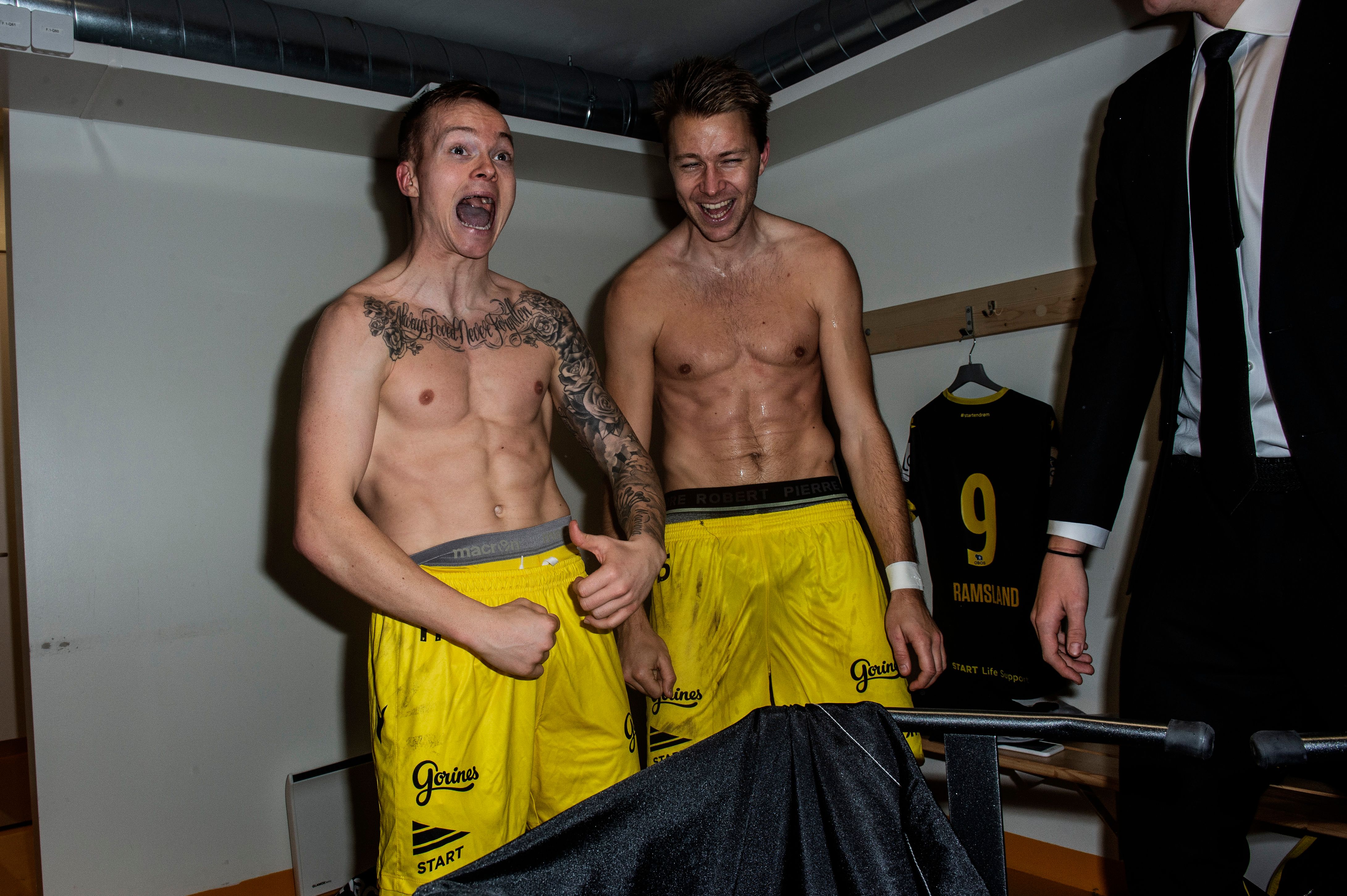 Se stor bilde­serie fra den ville opprykk­sfesten - fvn.no