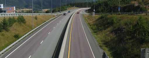 Bedre motorveg sørover først - bladet.no