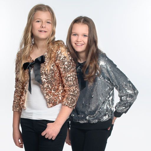Vilde og Anna gjekk på scena i 25 grader - fjt.no