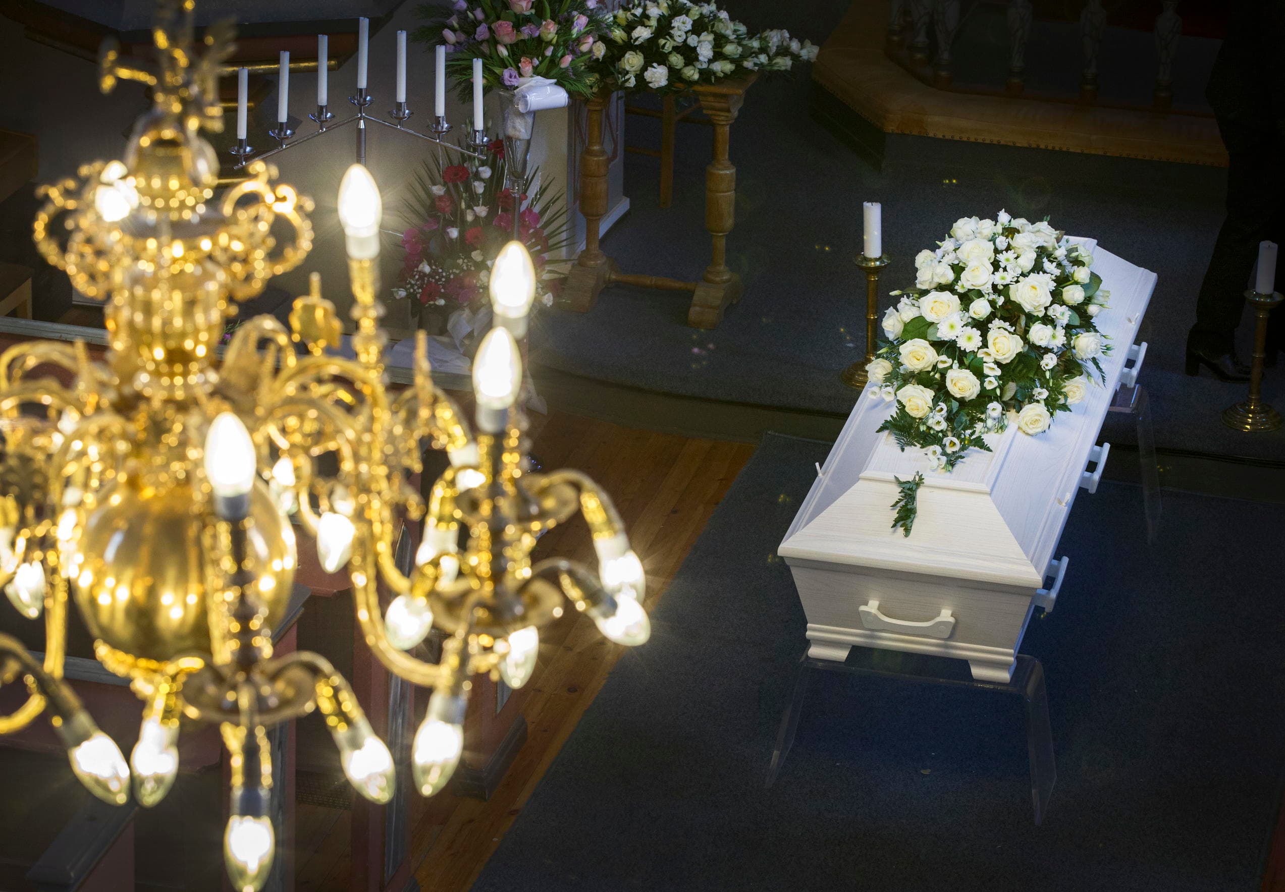 Starter streaming av begravelser - smp.no