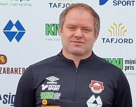 Slutter som daglig leder i Aksla IL - smp.no