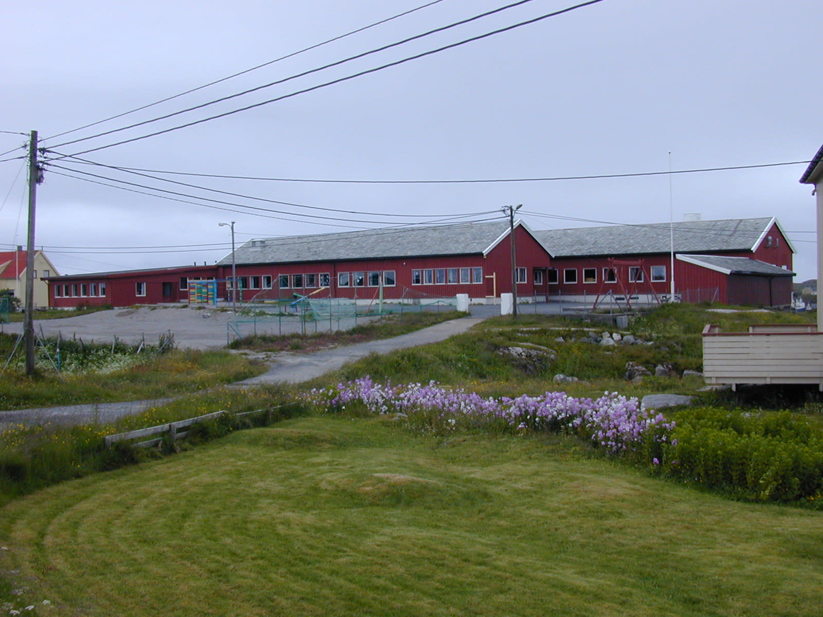 Får 100.000 kroner til lekeplass - hitra-froya.no