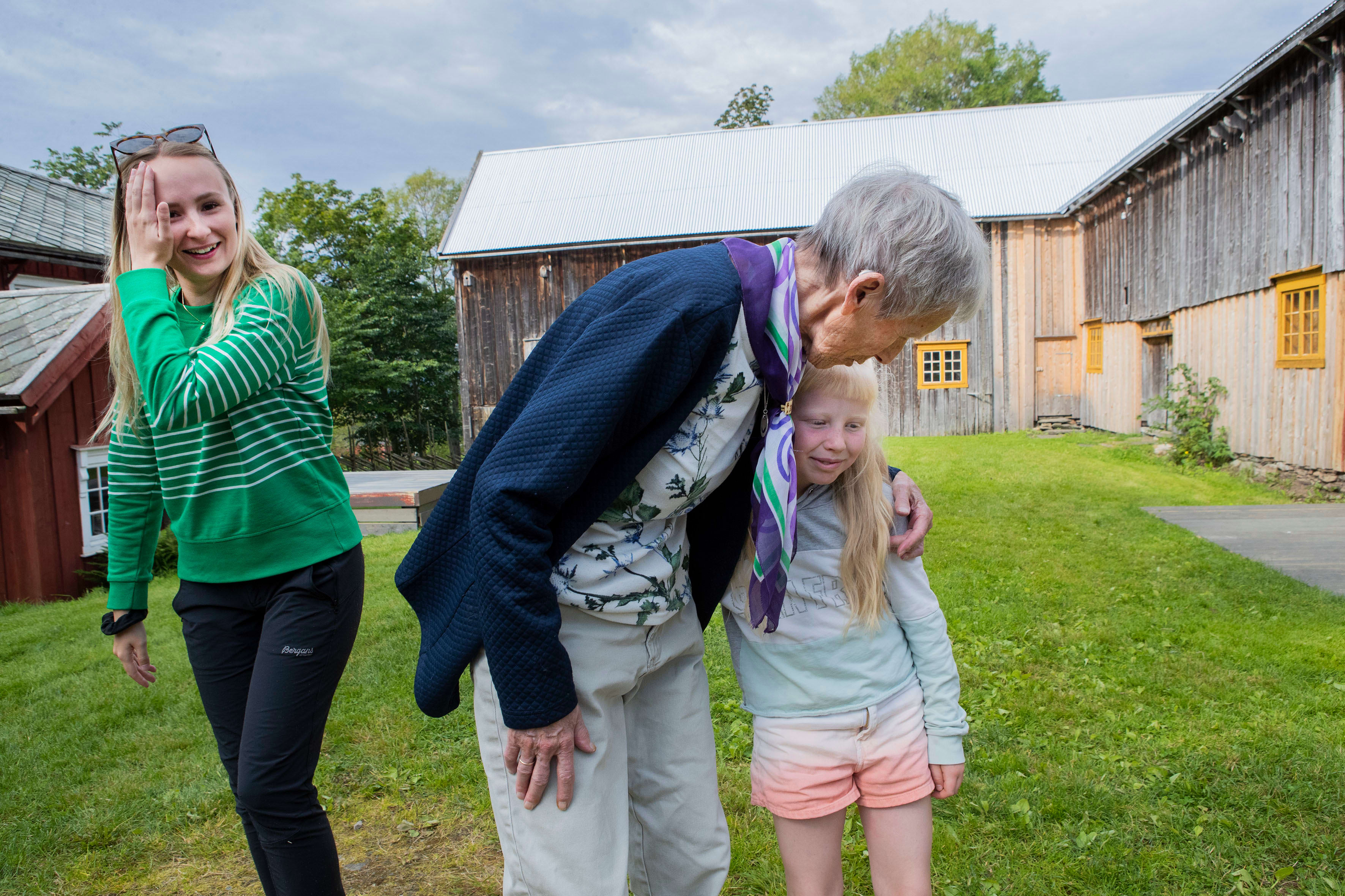 Andrea (23) spiller Mary (86) sin søster: – Hun er den eneste som kan ...