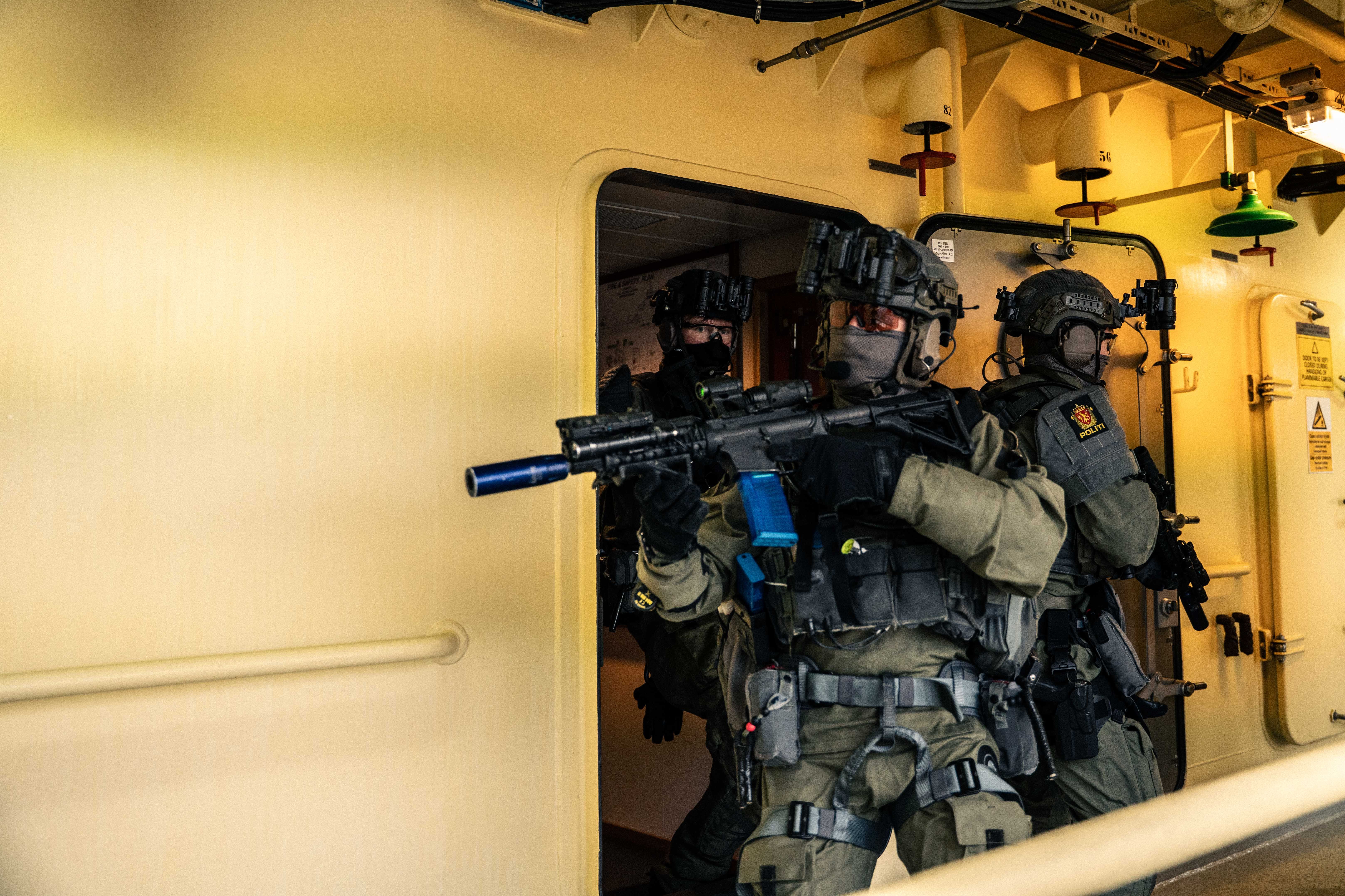 Stor antiter­rorøvelse i Møre og Romsdal mens drone­hendelser skaper ...