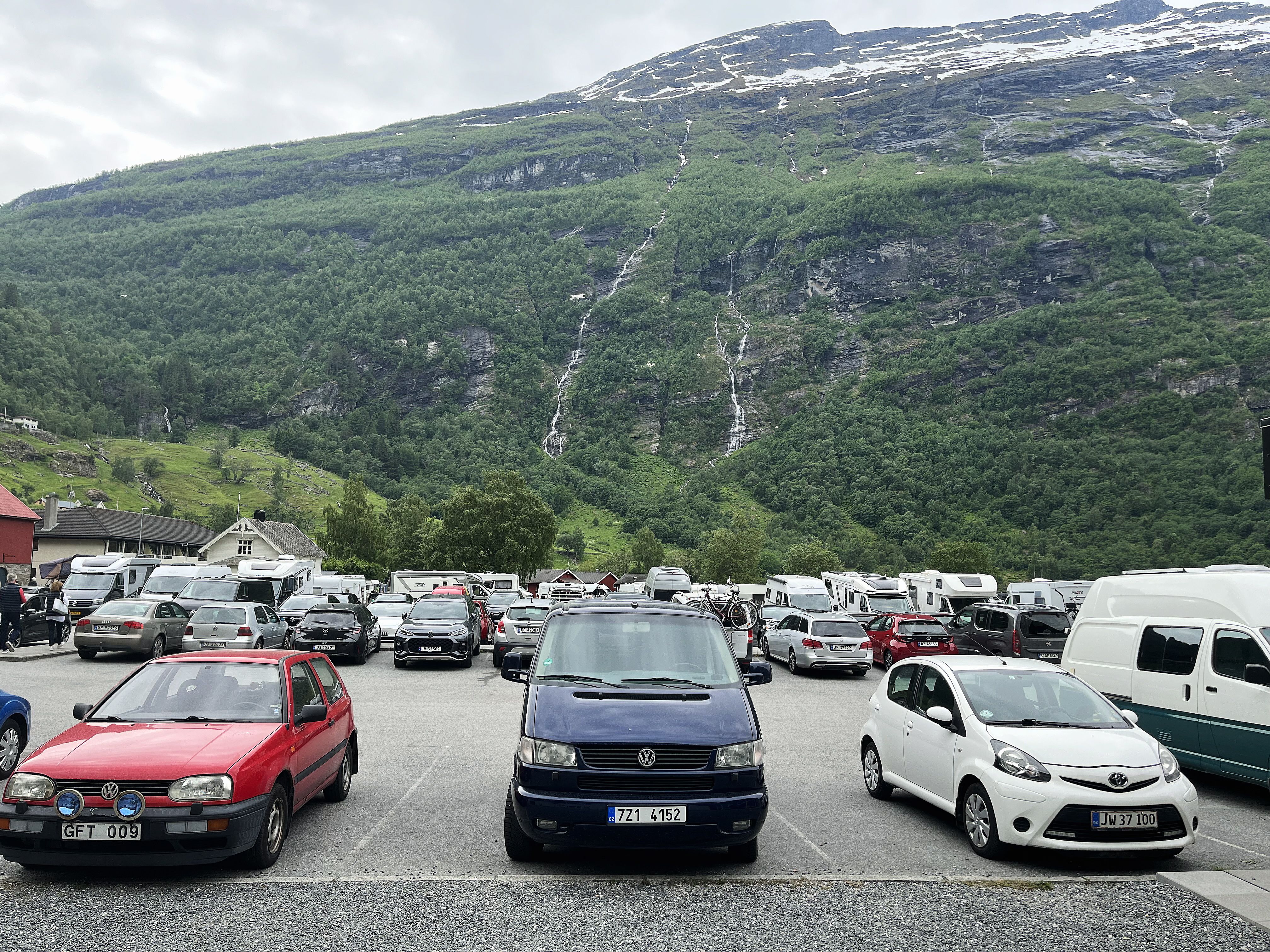 Varslar strakstiltak mot trafikkaos - smp.no