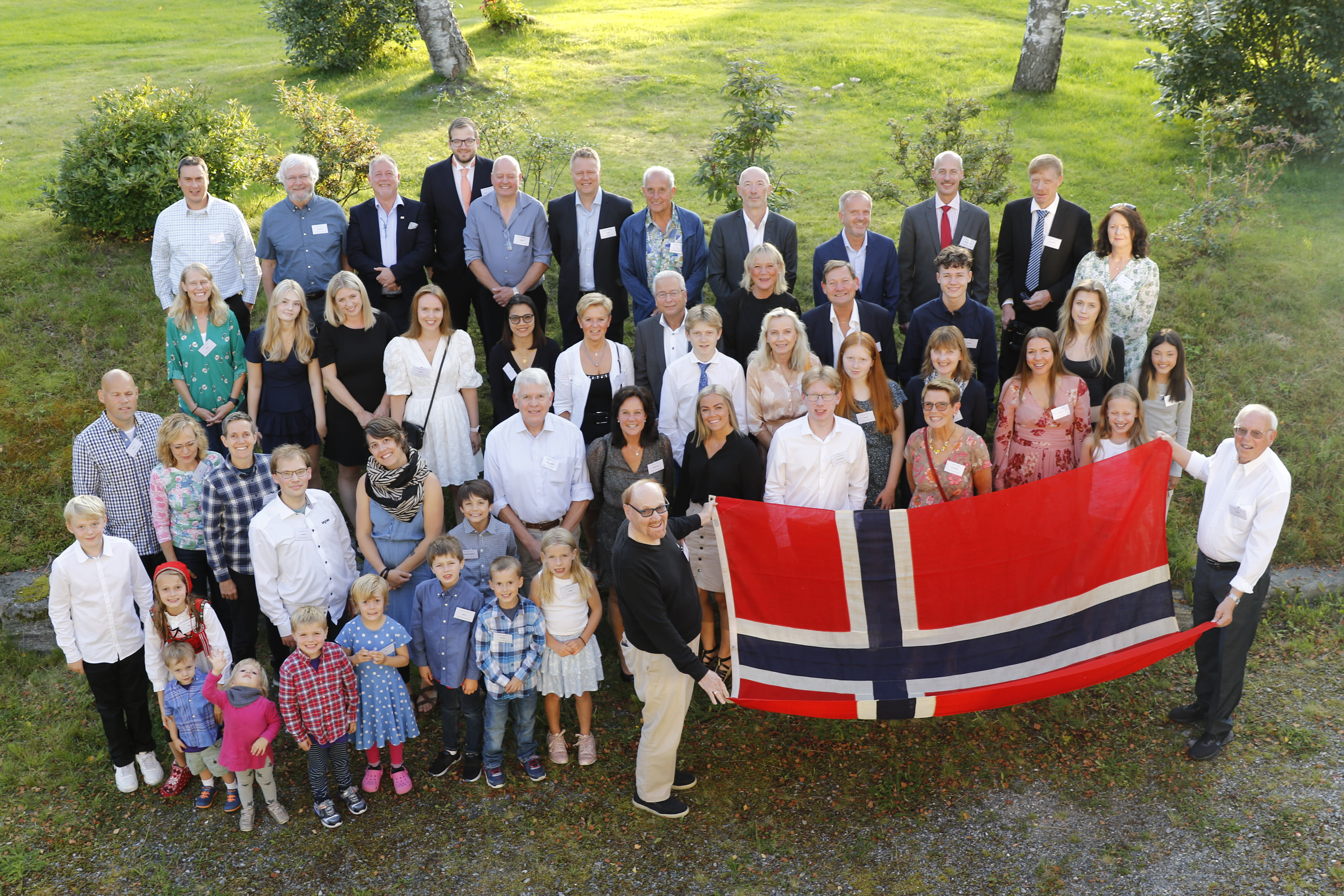 Tok turen frå Amerika for å vere med på slektstreff - fjordabladet.no