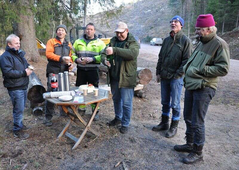 Champagnesmell langt inn i granskauen - gat.no