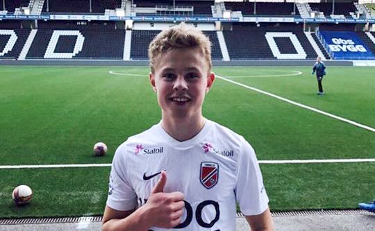 Ola blir første hitterværing i offisiell RBK-trøye etter Odd Inge Olsen ...