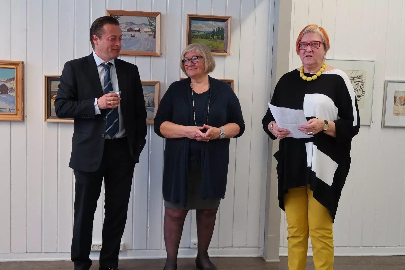 Stor interesse for Hallbauer-utstilling - nearadio.no