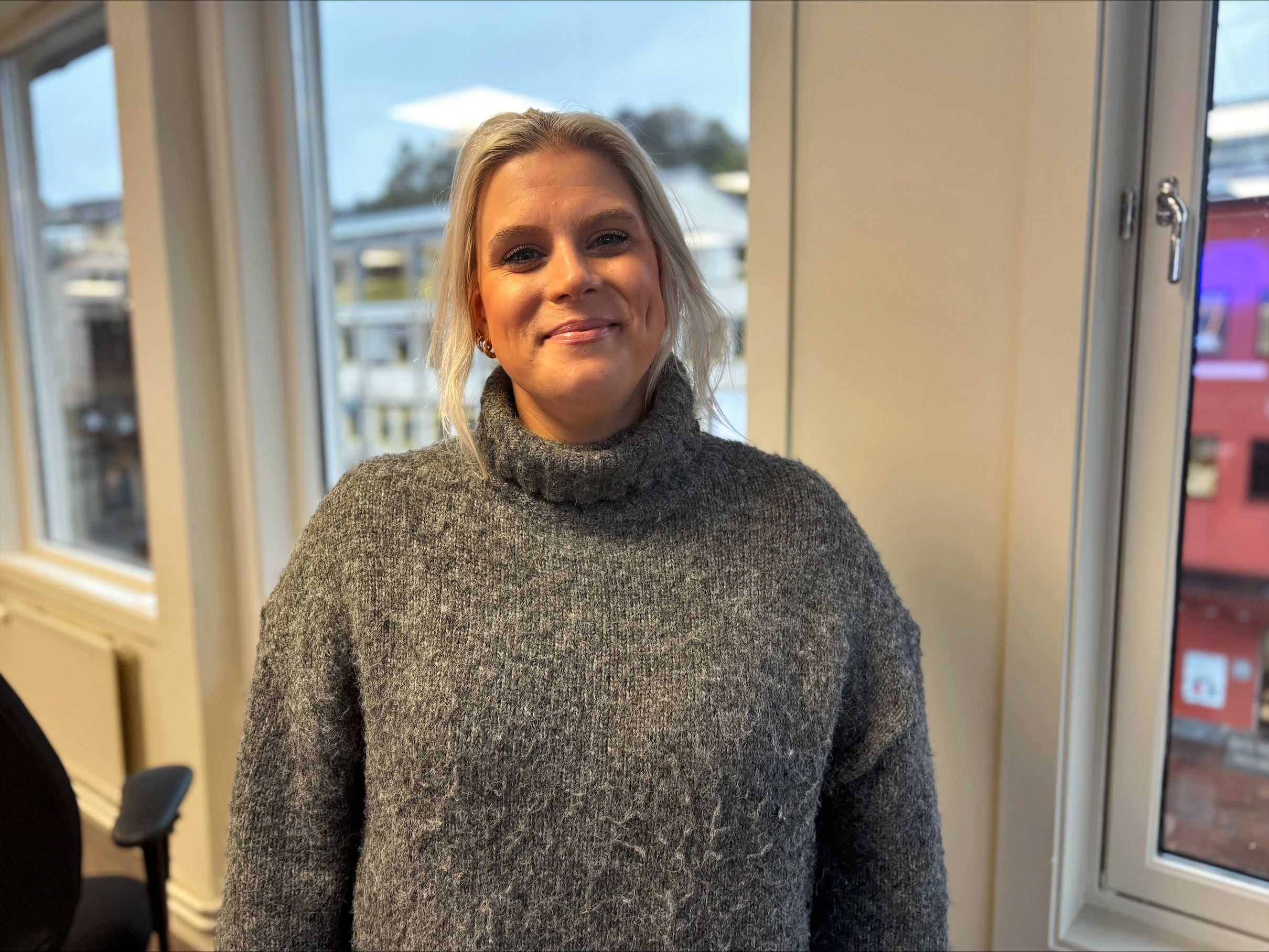 Langer ut: – Hodemist!