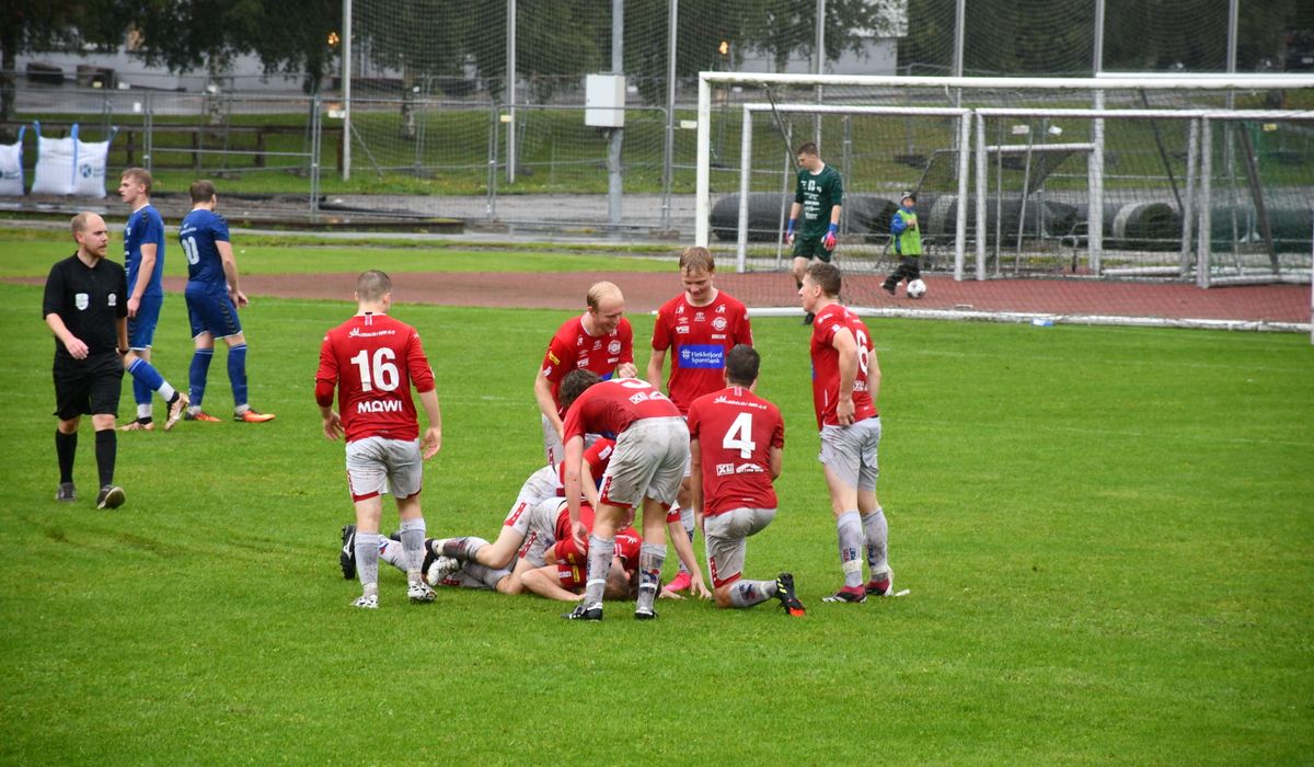Giv Akt ble ydmyket på Nyplass - l-a.no Giv Akt ble ydmyket på Nyplass - l-a.no