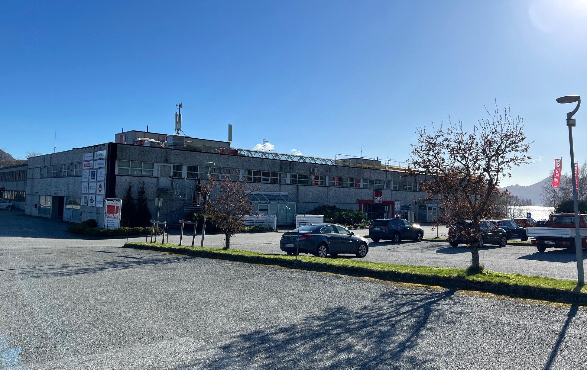 Heiste prideflagg i sentrum – så kom sjokket - fjt.no