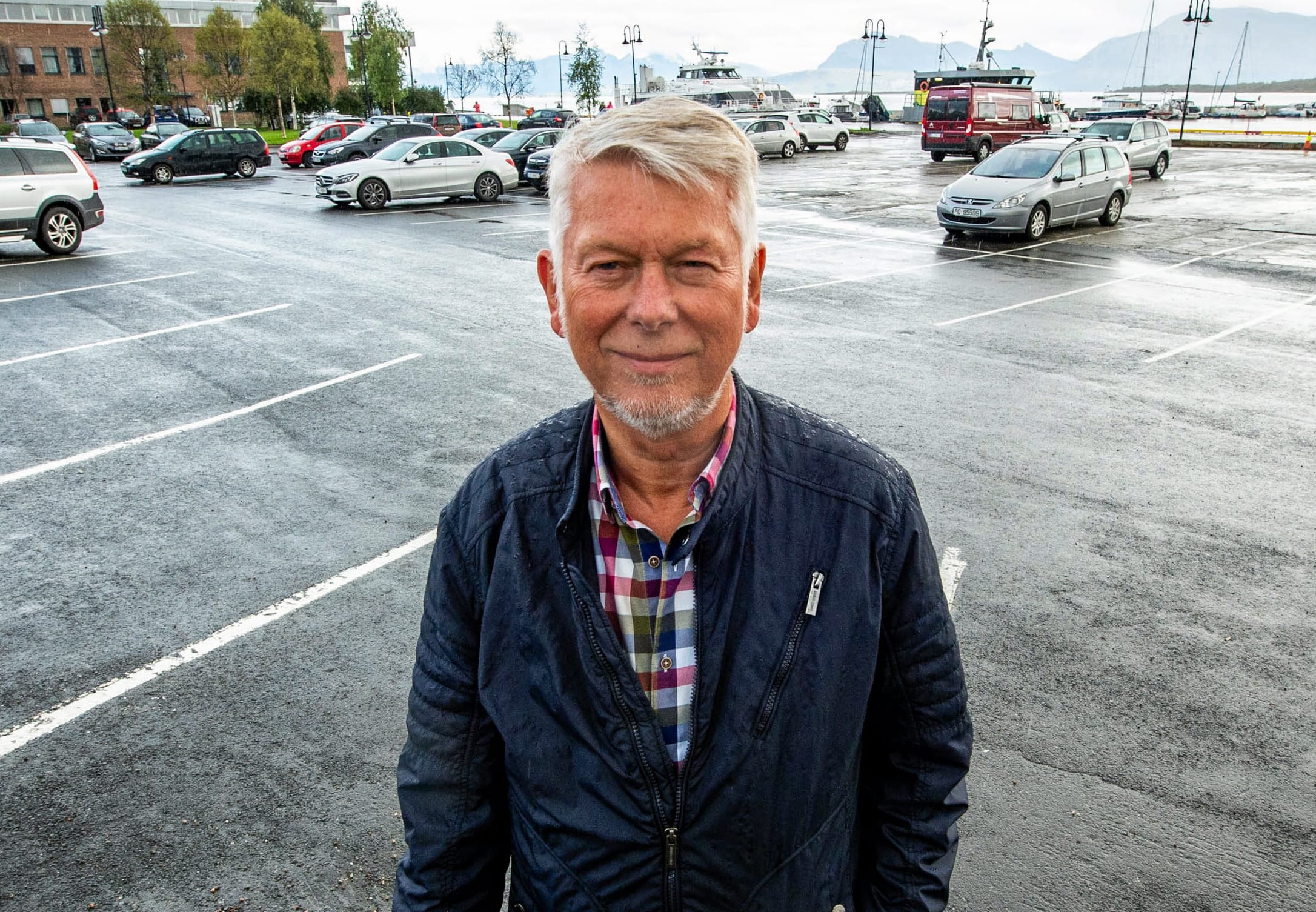 Nå kommer boka om Per Strands liv - ht.no