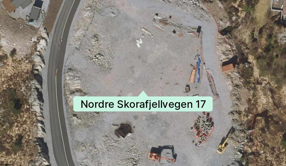 Rekkehuset på Kolltveit er akkurat solgt. Kjøperen måtte ut med nesten ... Rekkehuset på Kolltveit er akkurat solgt. Kjøperen måtte ut med nesten ...
