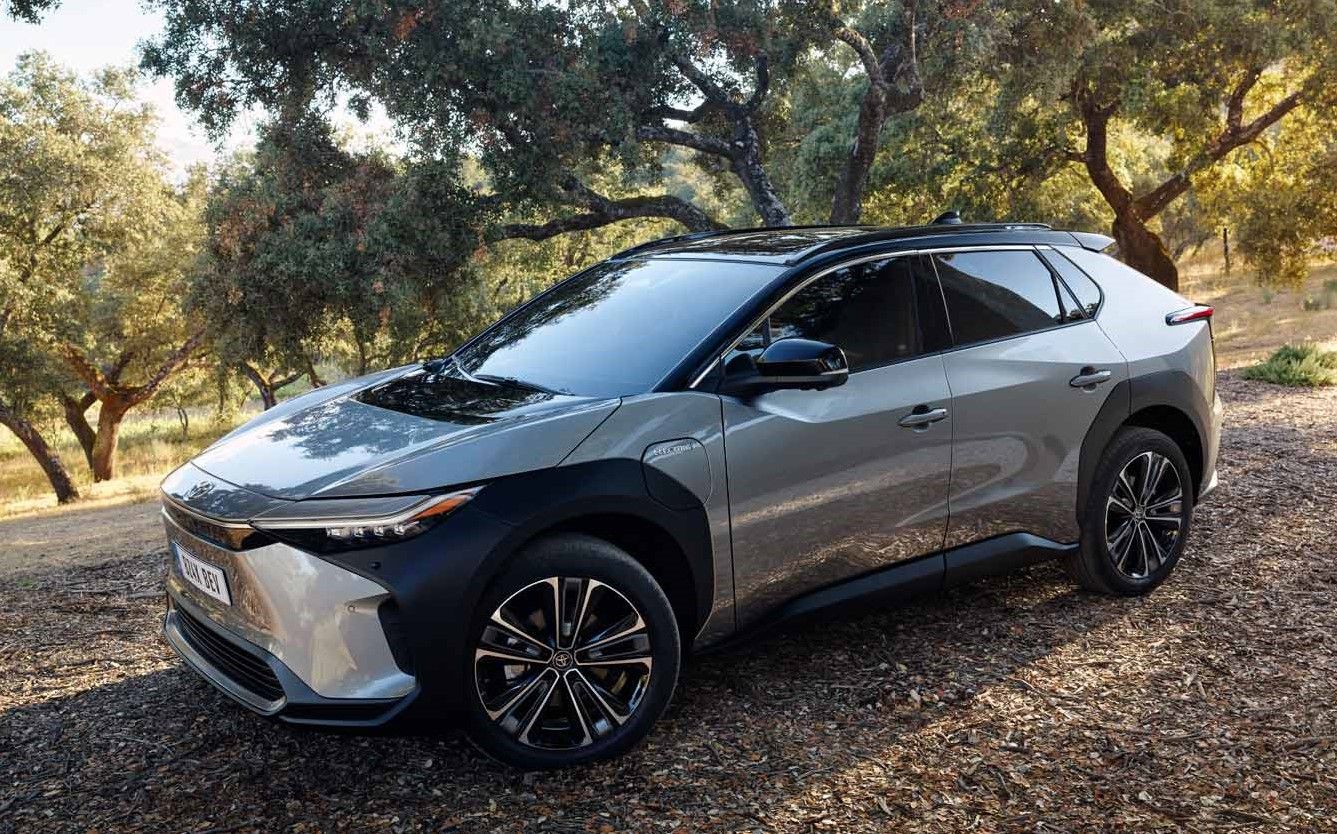 Nå lover Toyota stor elbil­satsing - fvn.no