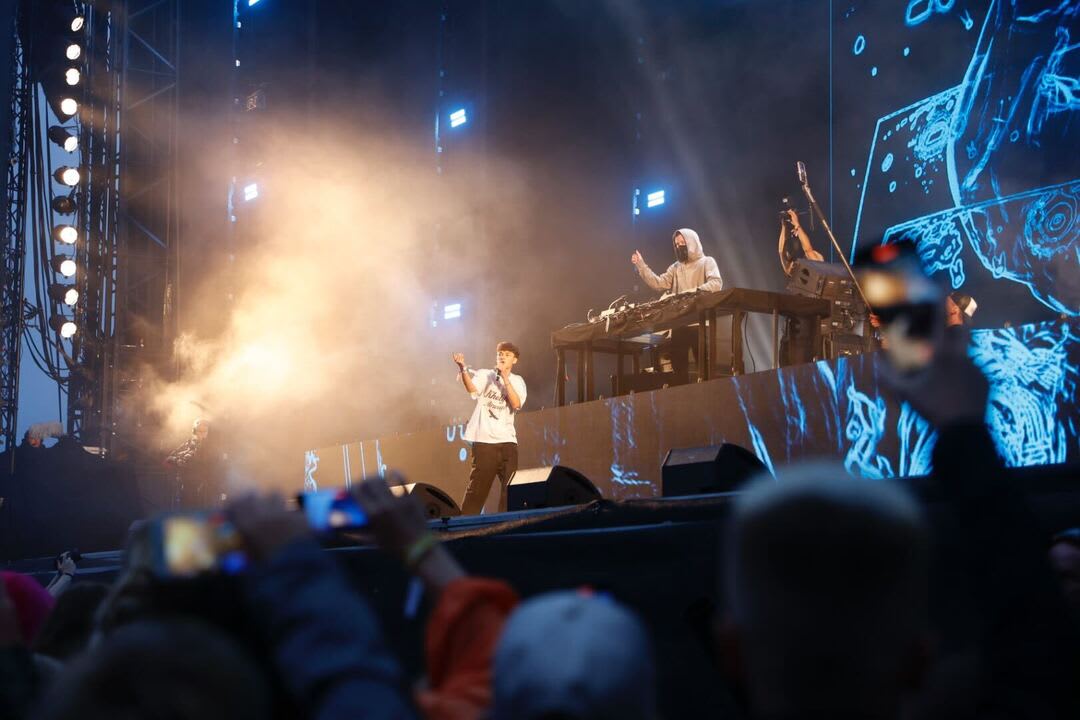 David Mokel er på scenen! - fvn.no