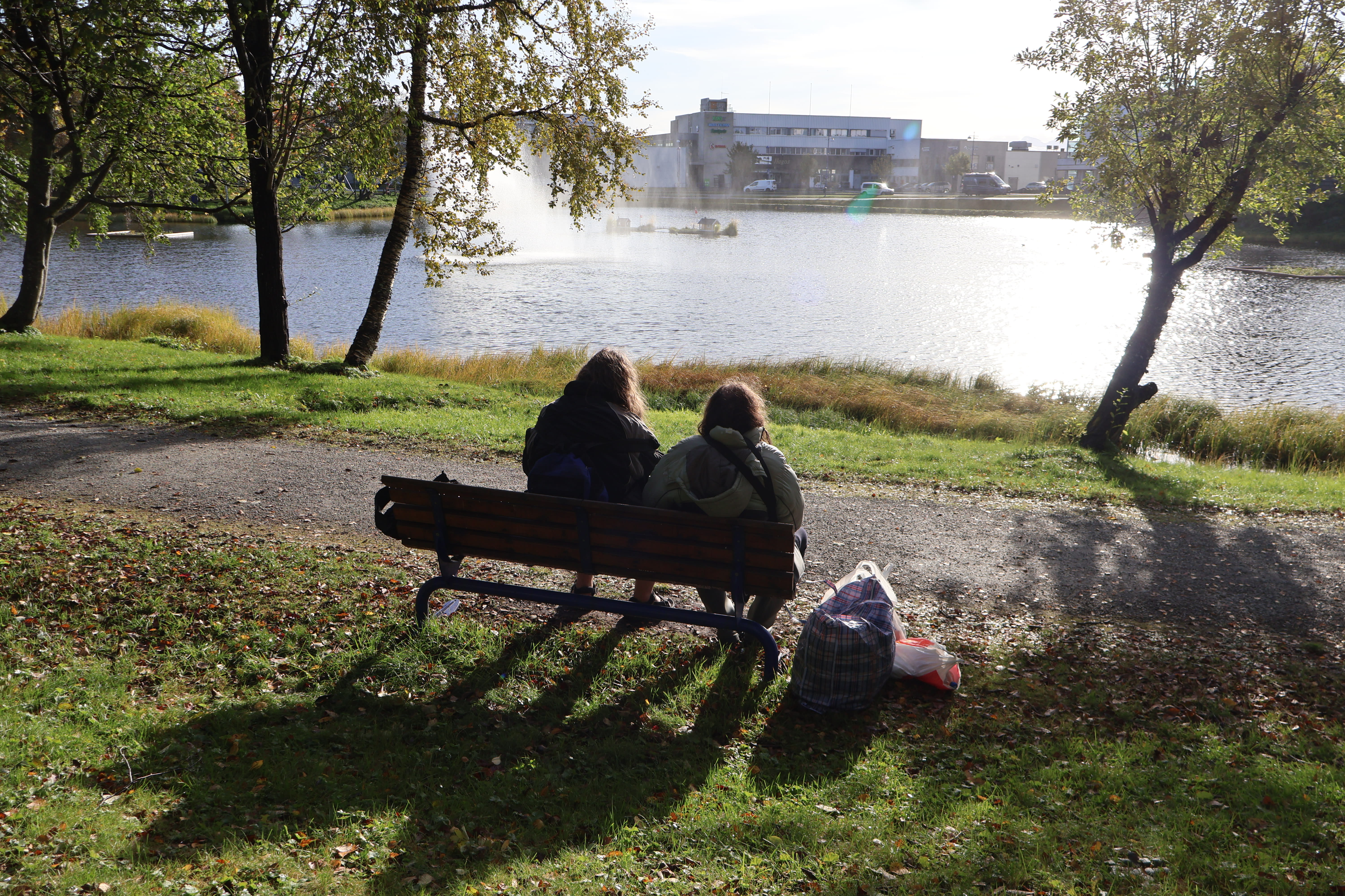 Sitter fast på Finnsnes uten tak over hodet: – Vi kan sove hvor som ...