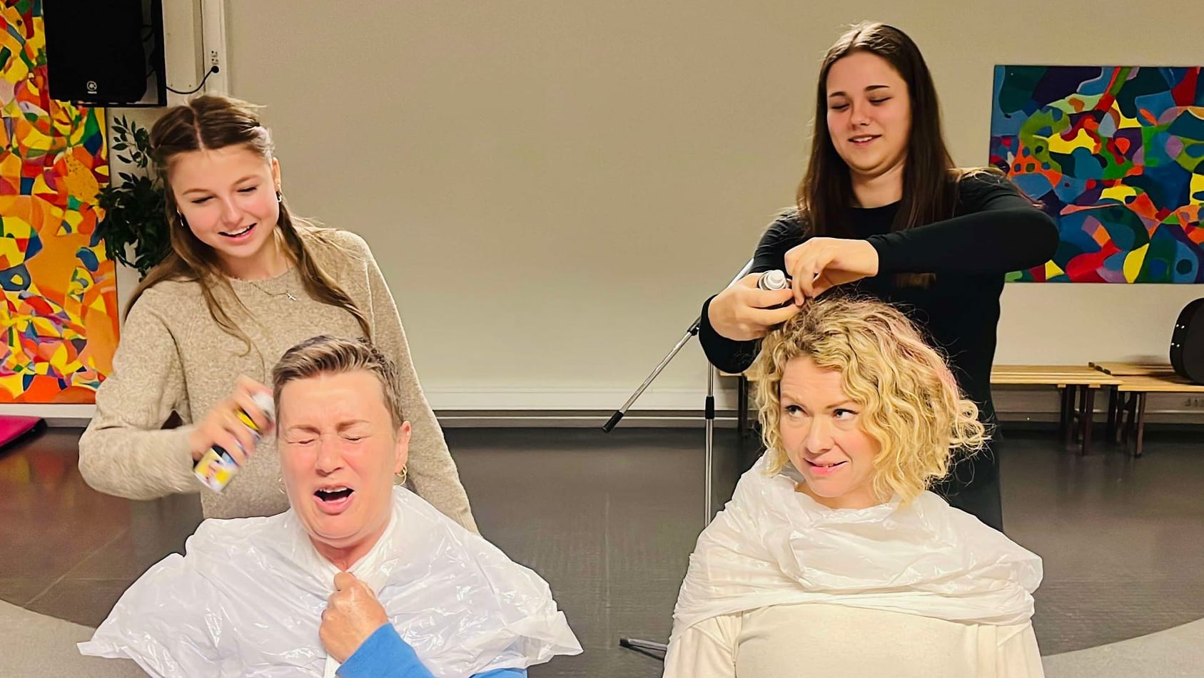 Rektoren og inspektøren fikk kjørt seg – i hvert fall håret ...