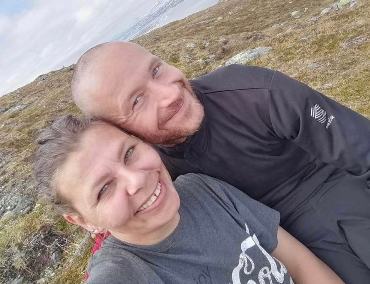 Hun har ventet på livstegn fra kjæresten i fire uker: – Det gjør ...