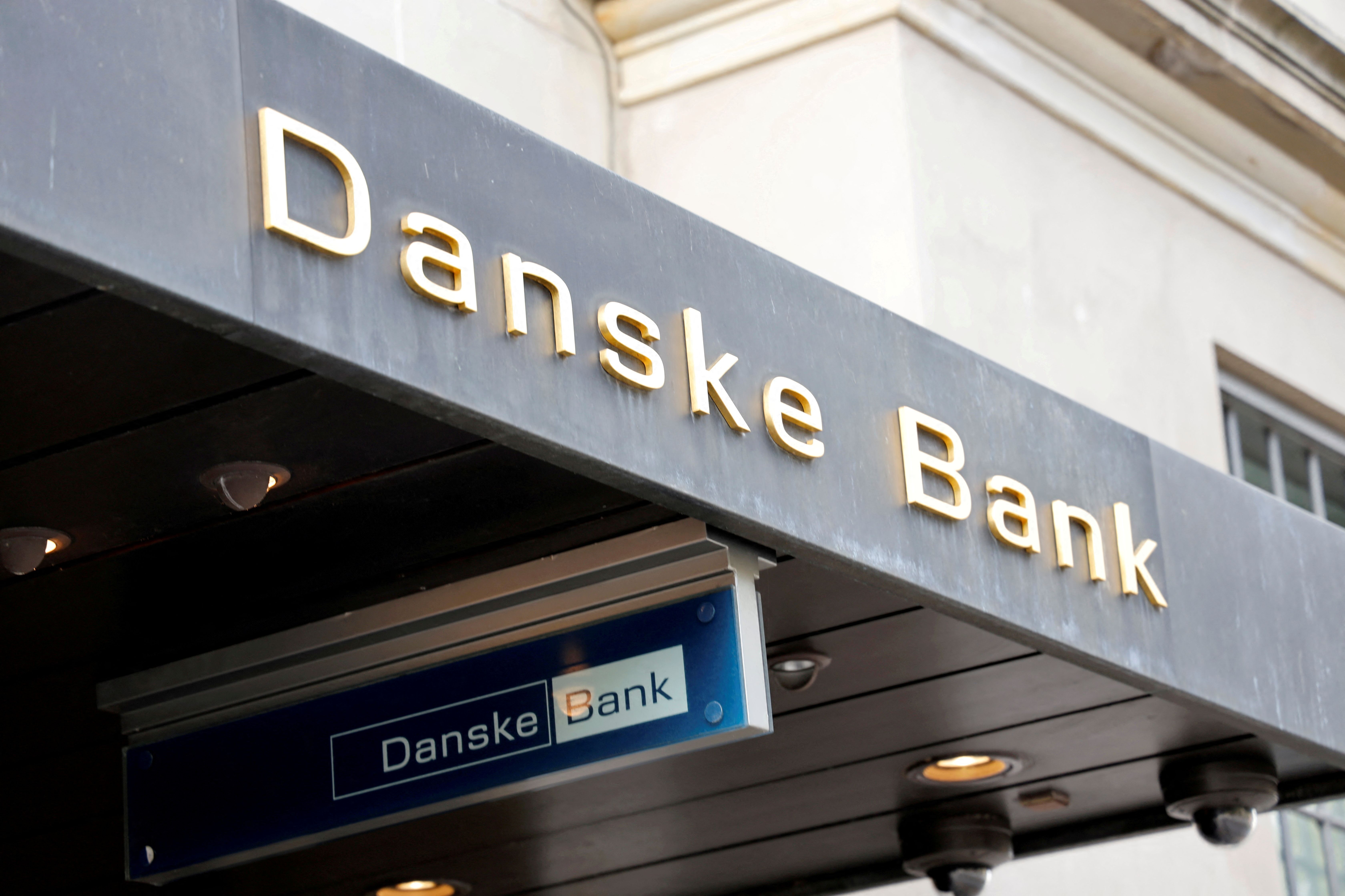 DN: Danske Bank og DNB betaler 50 000 daglig i bøter - mn24.no