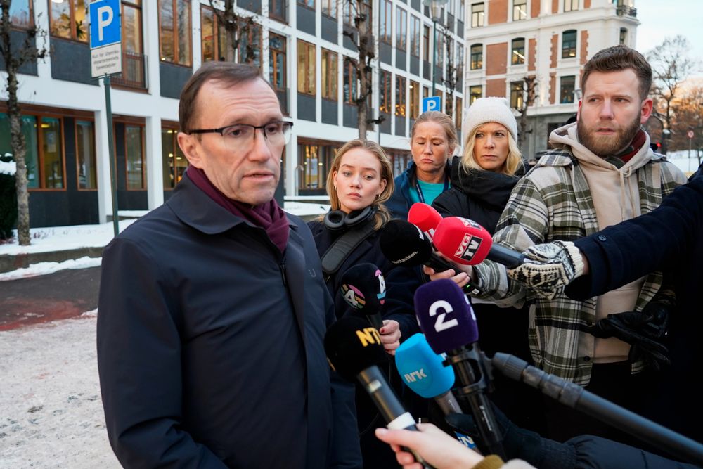 Barth Eide: Norge vil ikke trekkes inn i eventuell storkrig - fvn.no Barth Eide: Norge vil ikke trekkes inn i eventuell storkrig - fvn.no