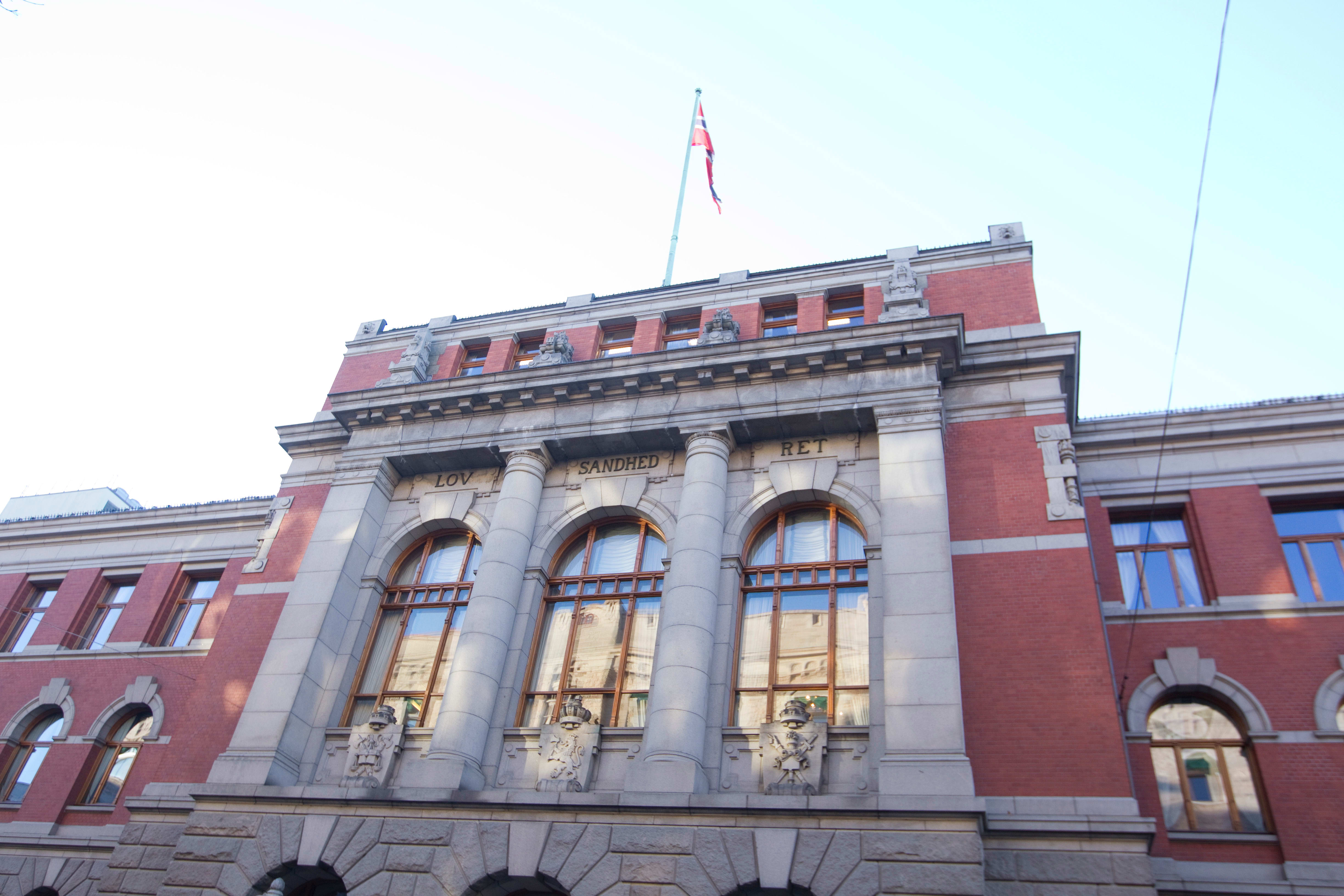 Nabokonflikt i Kristiansand havner i Høyesterett - fvn.no