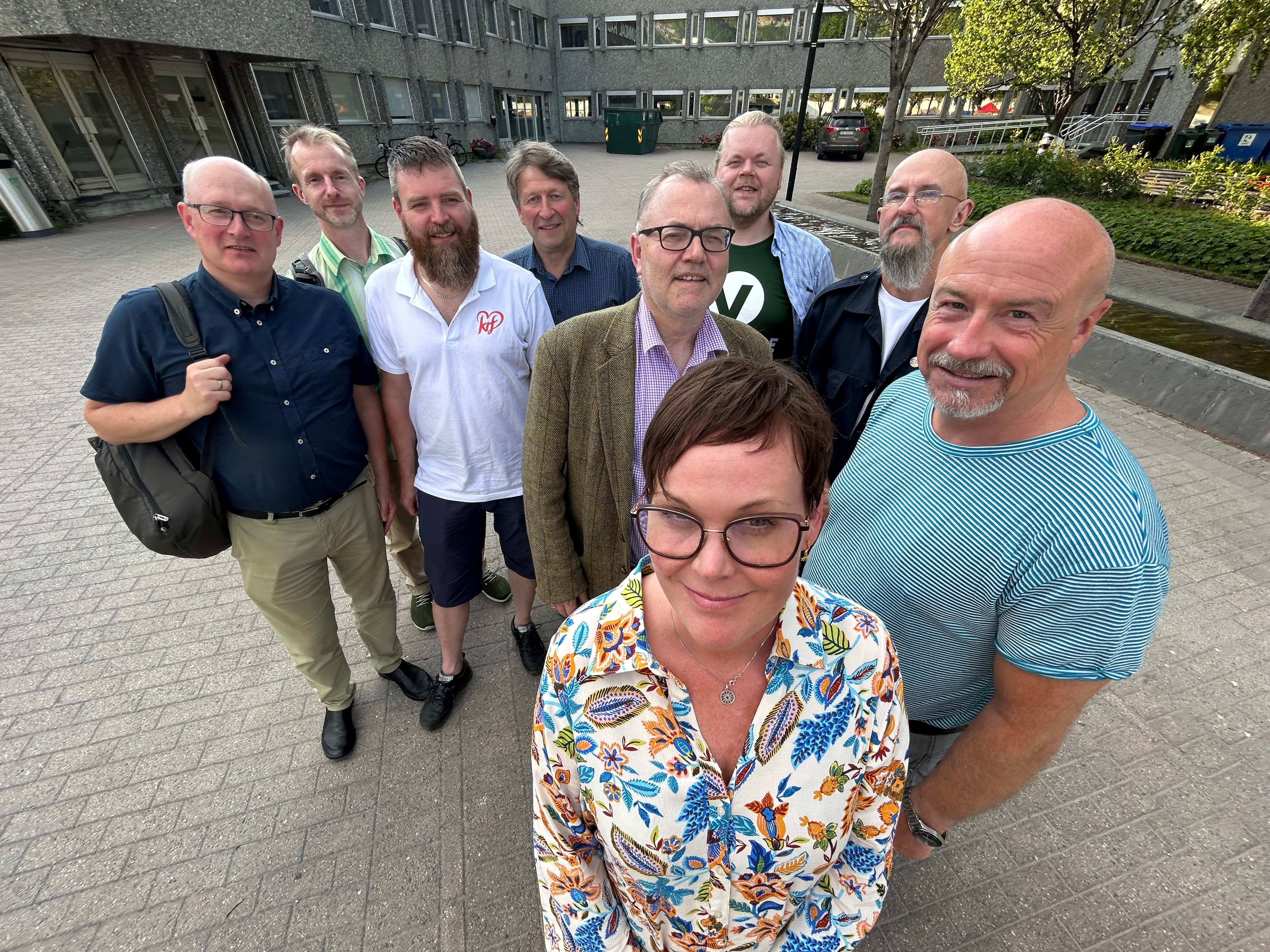 Høyre får inn nesten alle på lista, mens Sp og Ap går tilbake. Kommer ...