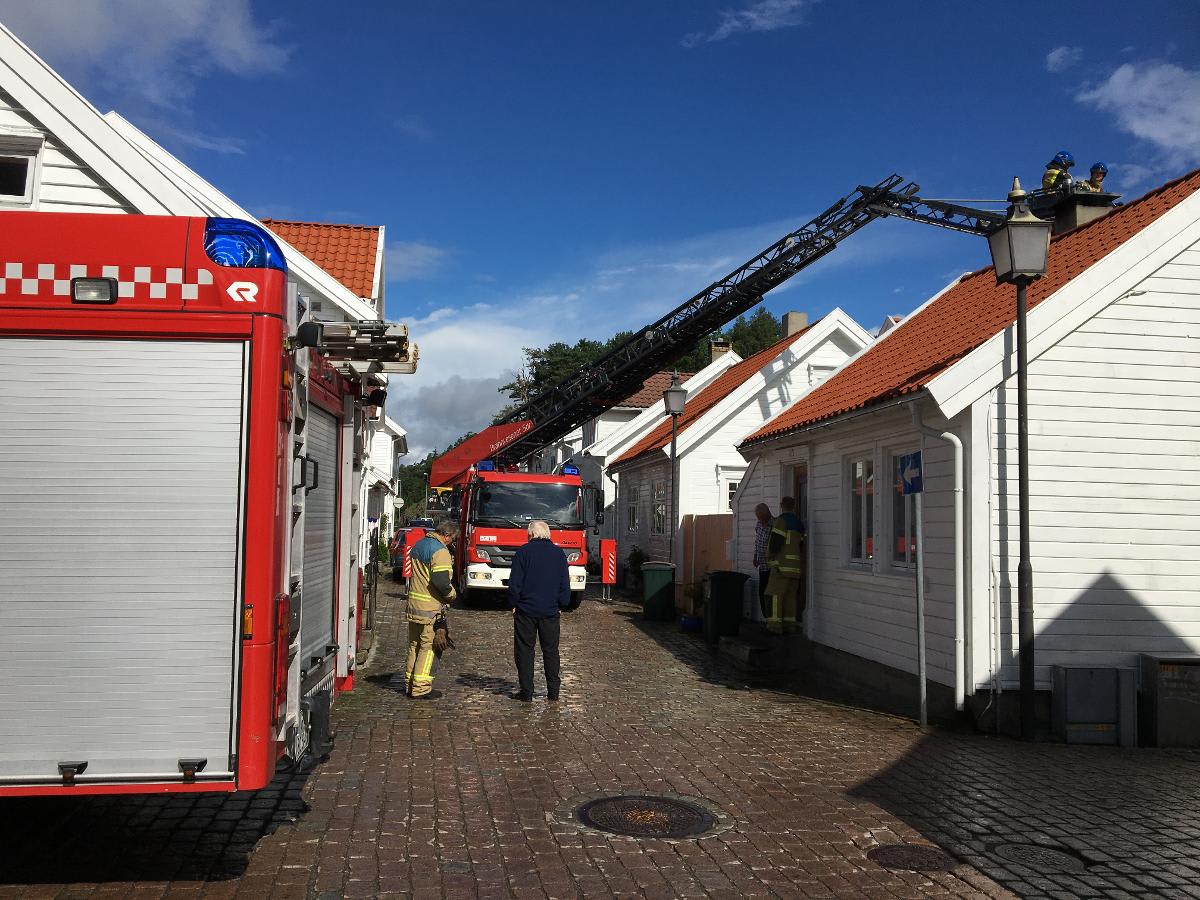 Pipebrann i Mandal sentrum - l-a.no