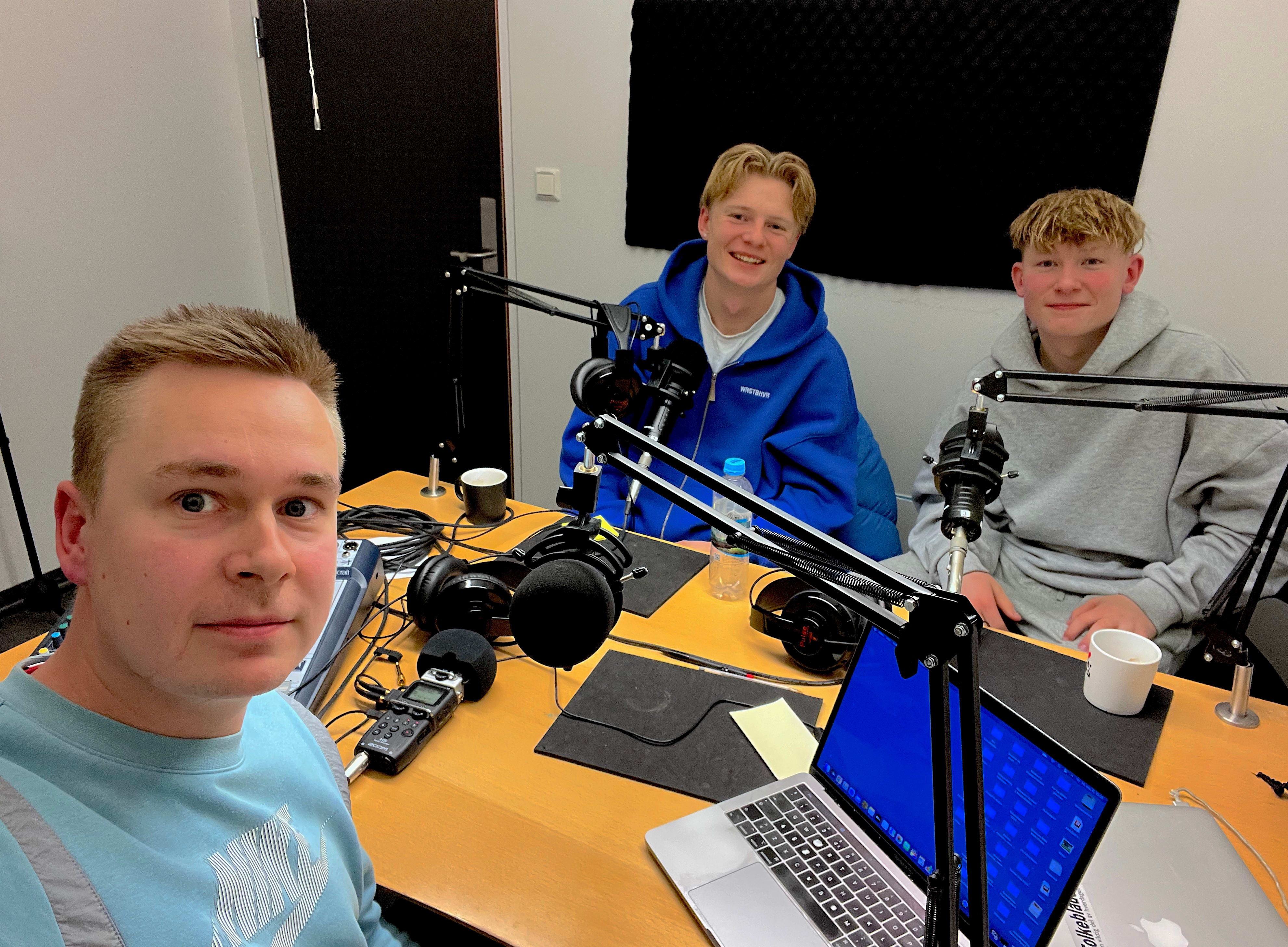 Derfor jublet lillebror-Norheim ute på banen sammen med TIL-spillerne i ...