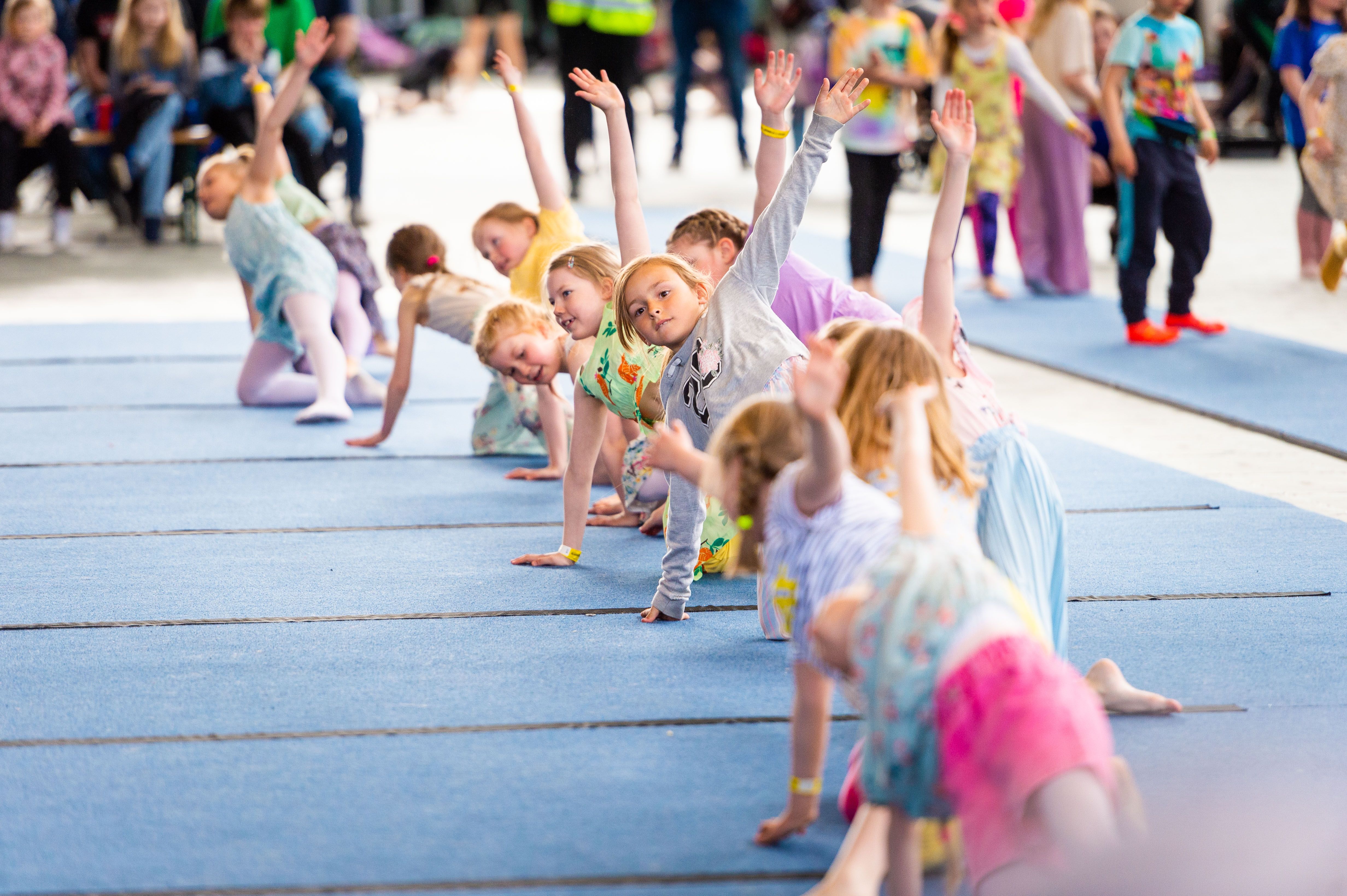 TUIL Arena stappfull med ivrige turnere – se den store bildeserien ...