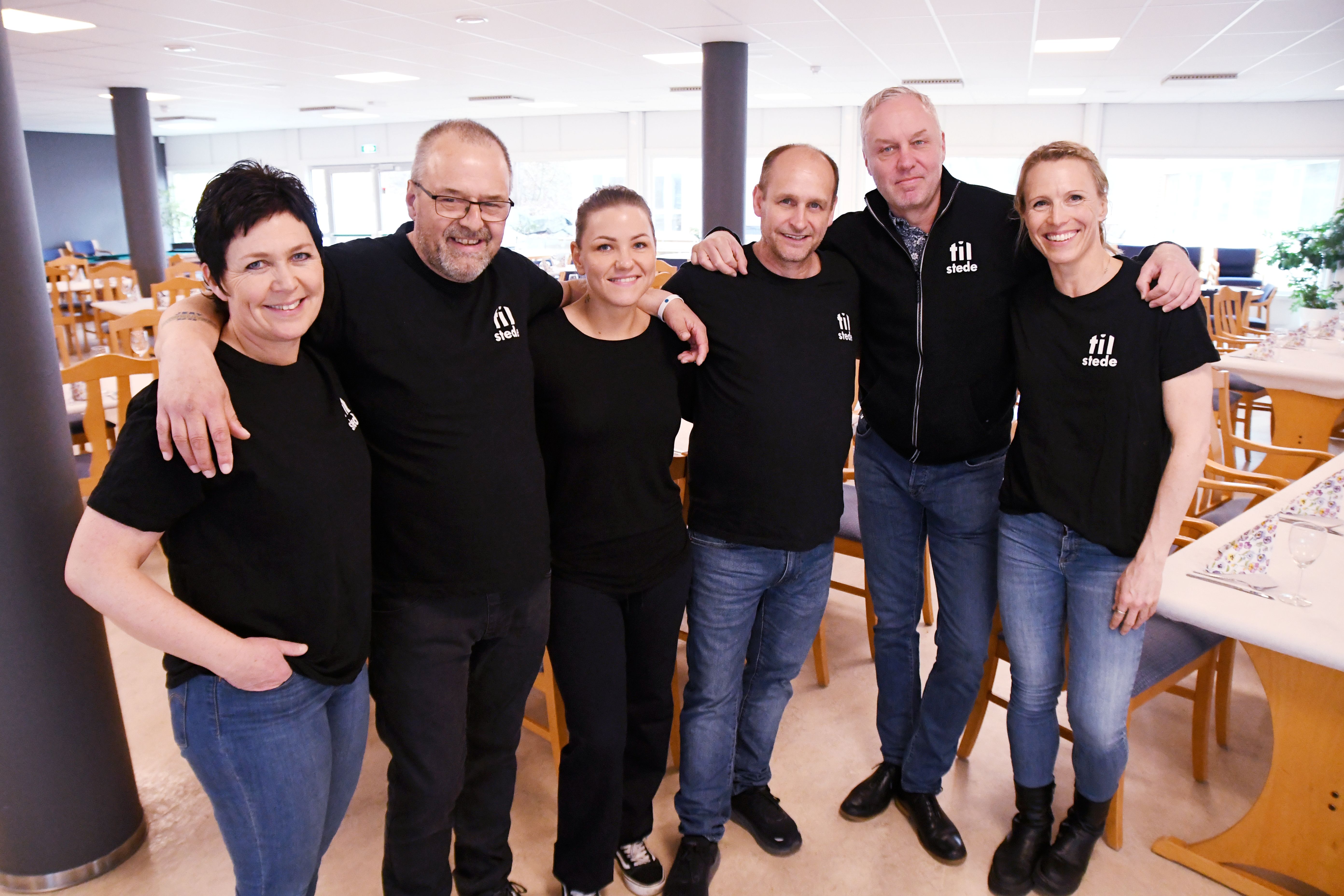 Stelte i stand fest for 100 personer - gat.no
