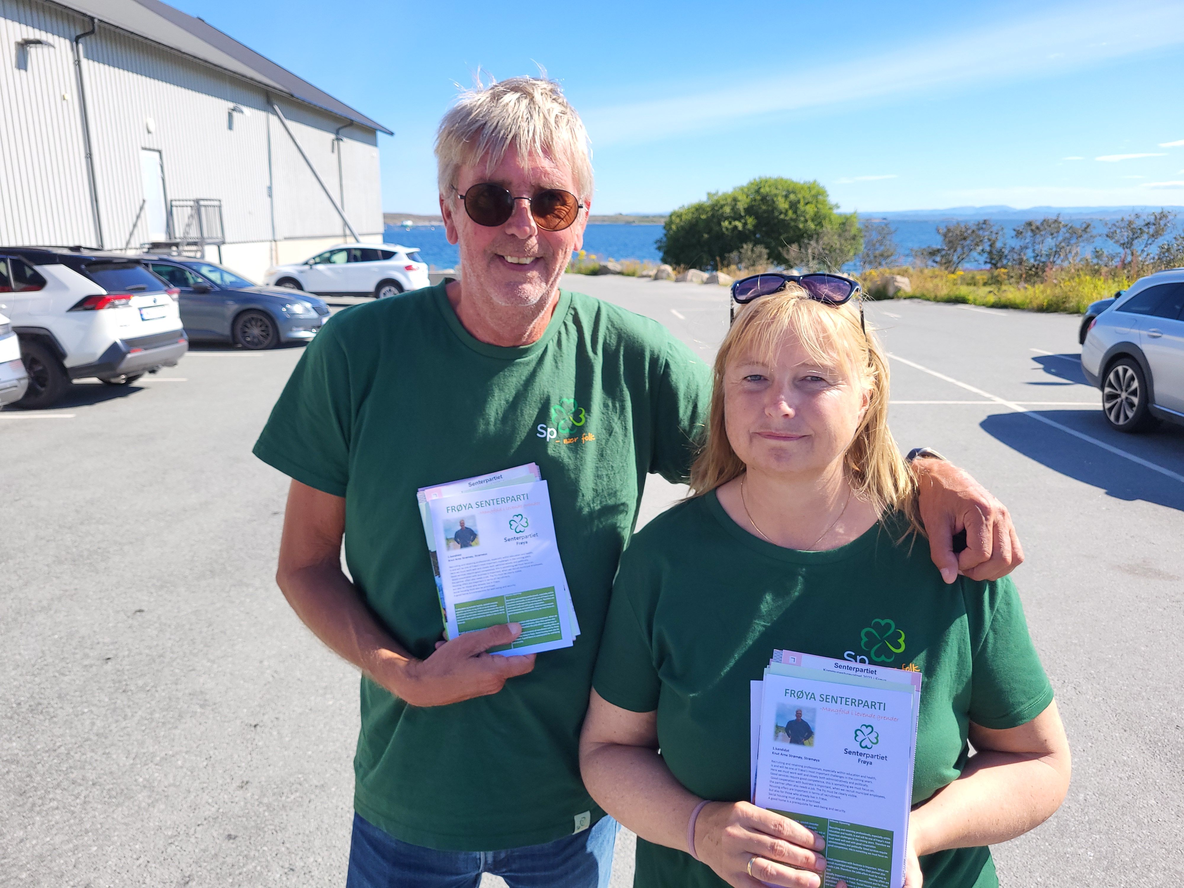 Knut Arne og Lene anbefaler partiprogram på engelsk - avisafroya.no
