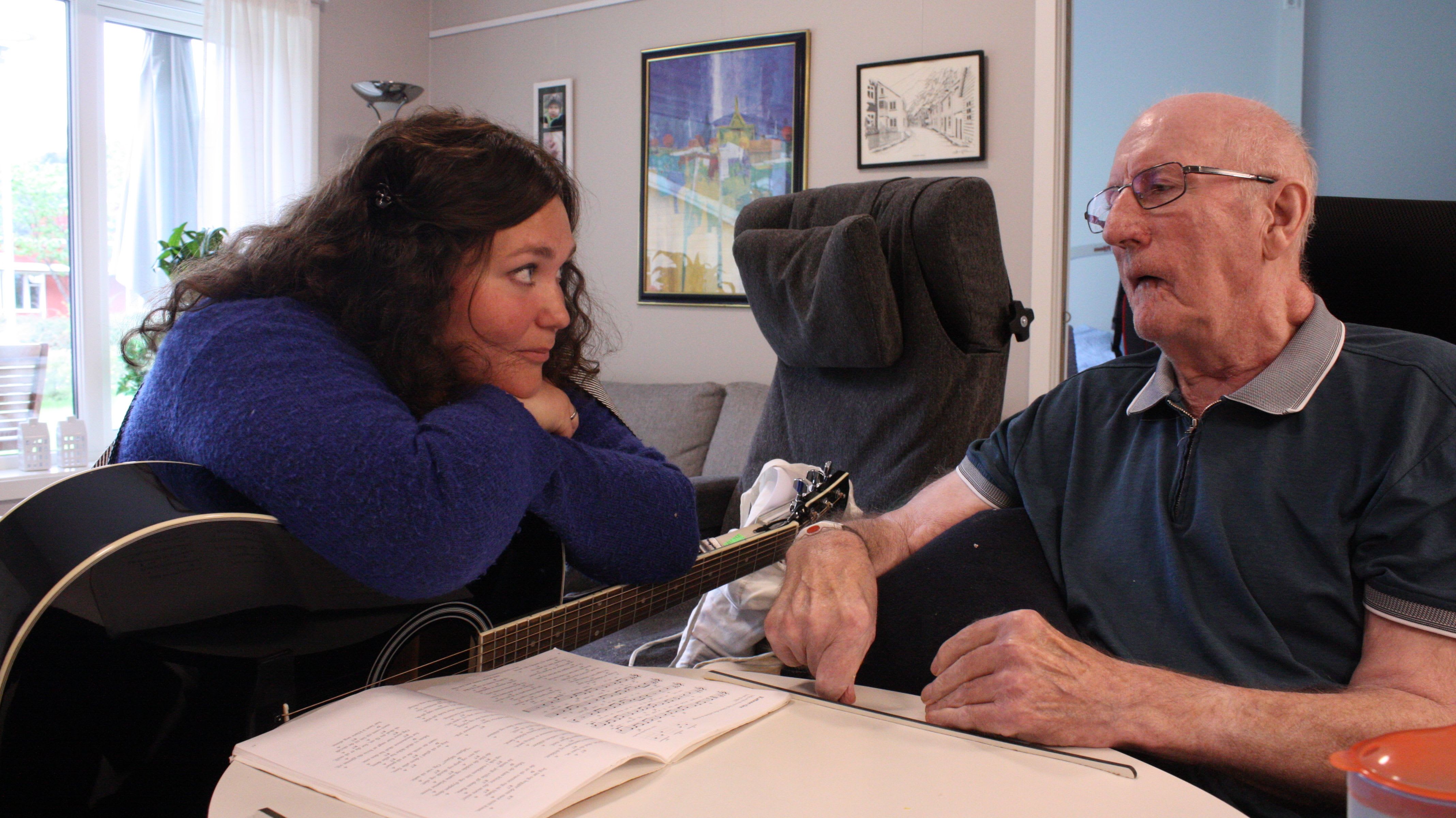 Bli med den nye aktivitøren i Lærdal på jobb - porten.no