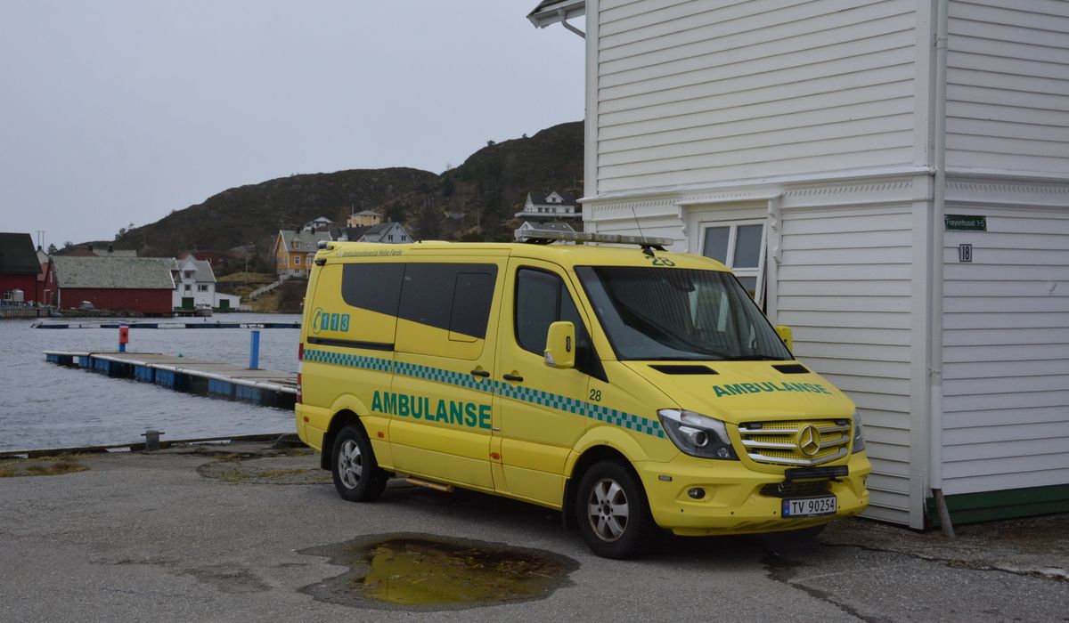 Vil at ambulansebilen skal vere klar til utrykking: – Slik det er no ... Vil at ambulansebilen skal vere klar til utrykking: – Slik det er no ...