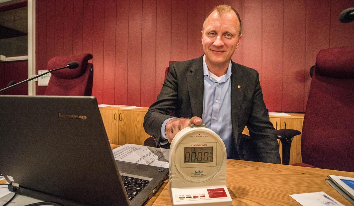 Må begynne å passe klokka igjen - bladet.no Må begynne å passe klokka igjen - bladet.no
