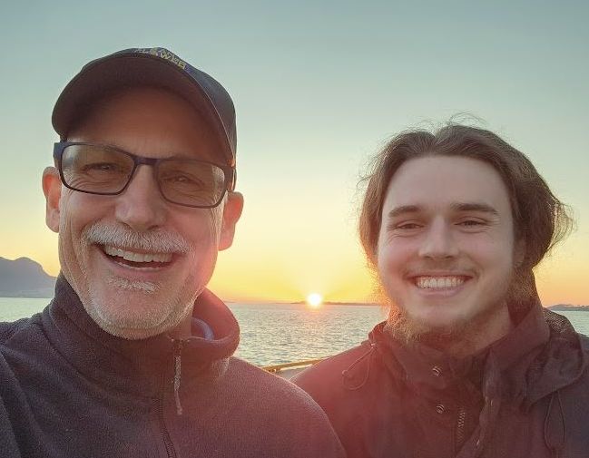 Tim Montague reiser til Norge for å søke etter sønnen som er savnet i ...