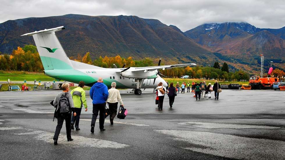 Måløyværingar flyg helst frå Hovden - morenytt.no
